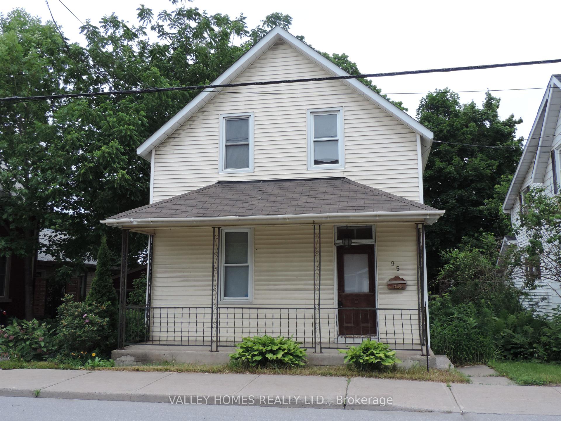 95 MOORE Street, Carleton Place, ON K7C 2R3