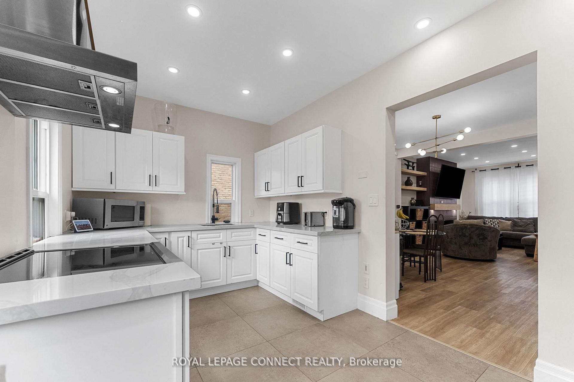 95 Richmond Street W, Oshawa, ON L1G 1E3