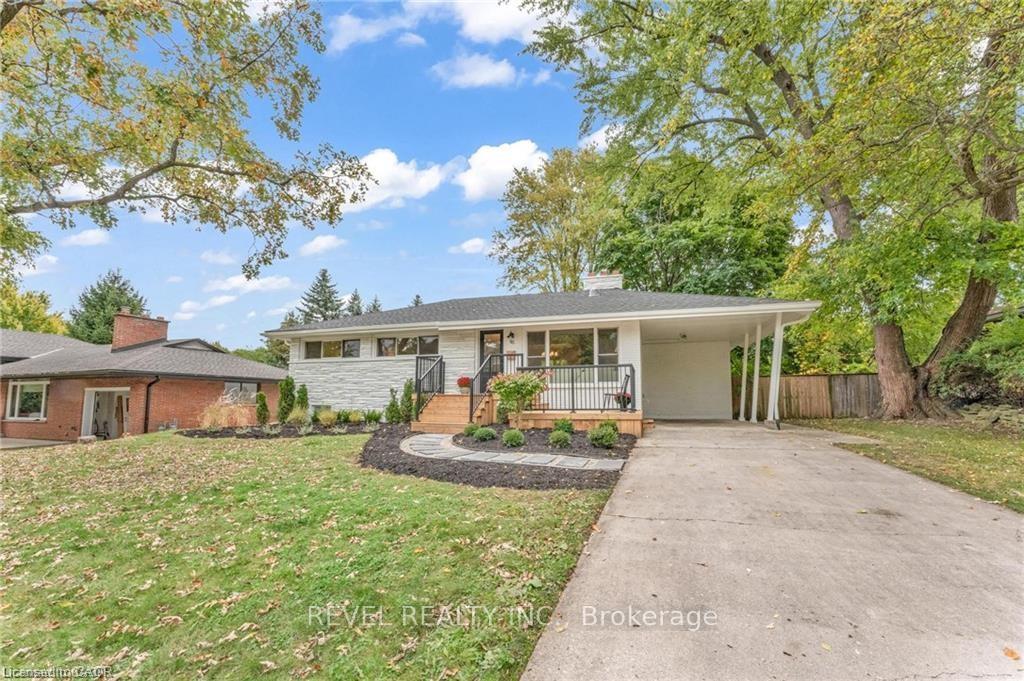 95 Seneca Drive, Hamilton, ON L9G 3B7