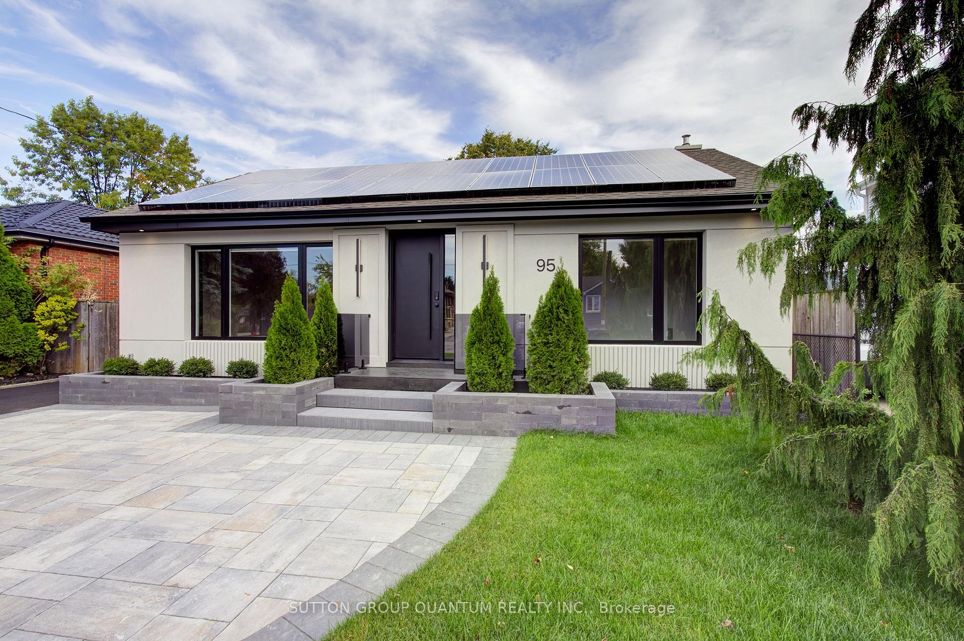 Lower Unit - 95 South Bend Road E, Hamilton, ON L9A 2B3