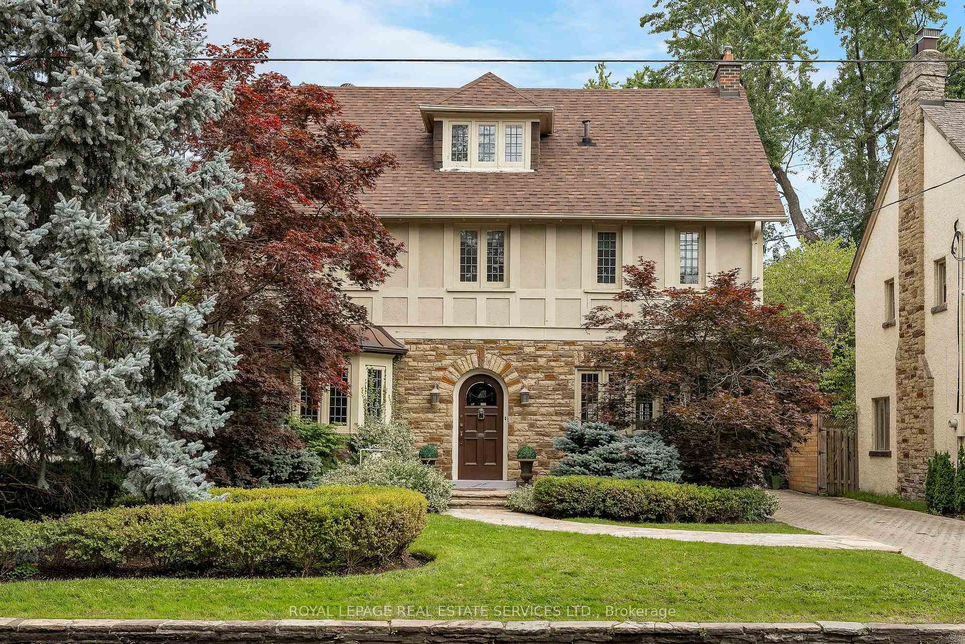 95 The Kingsway, Toronto, ON M8X 2T6