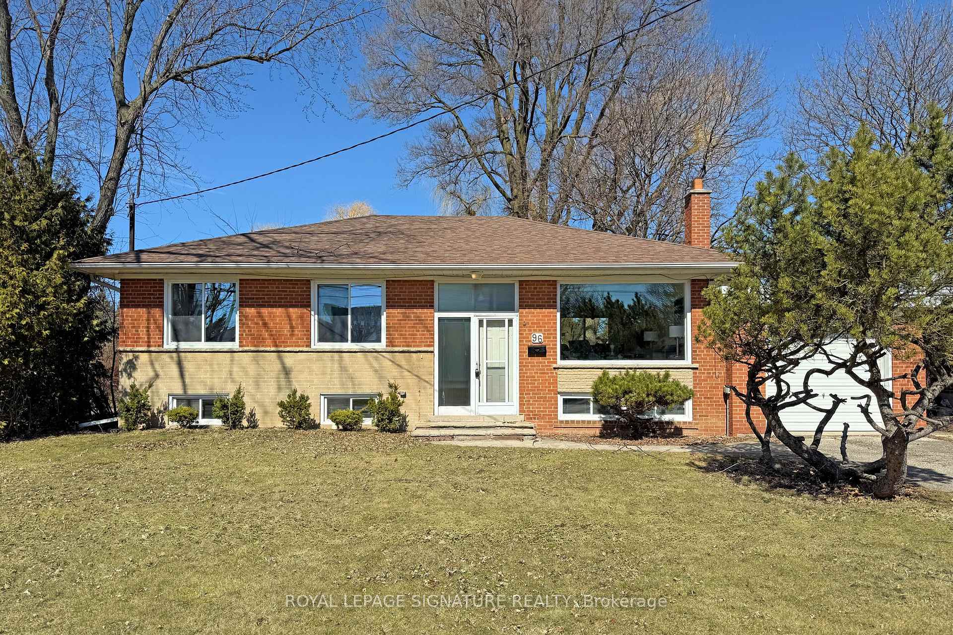 96 Elvaston Drive, Toronto, ON M4A 1N6