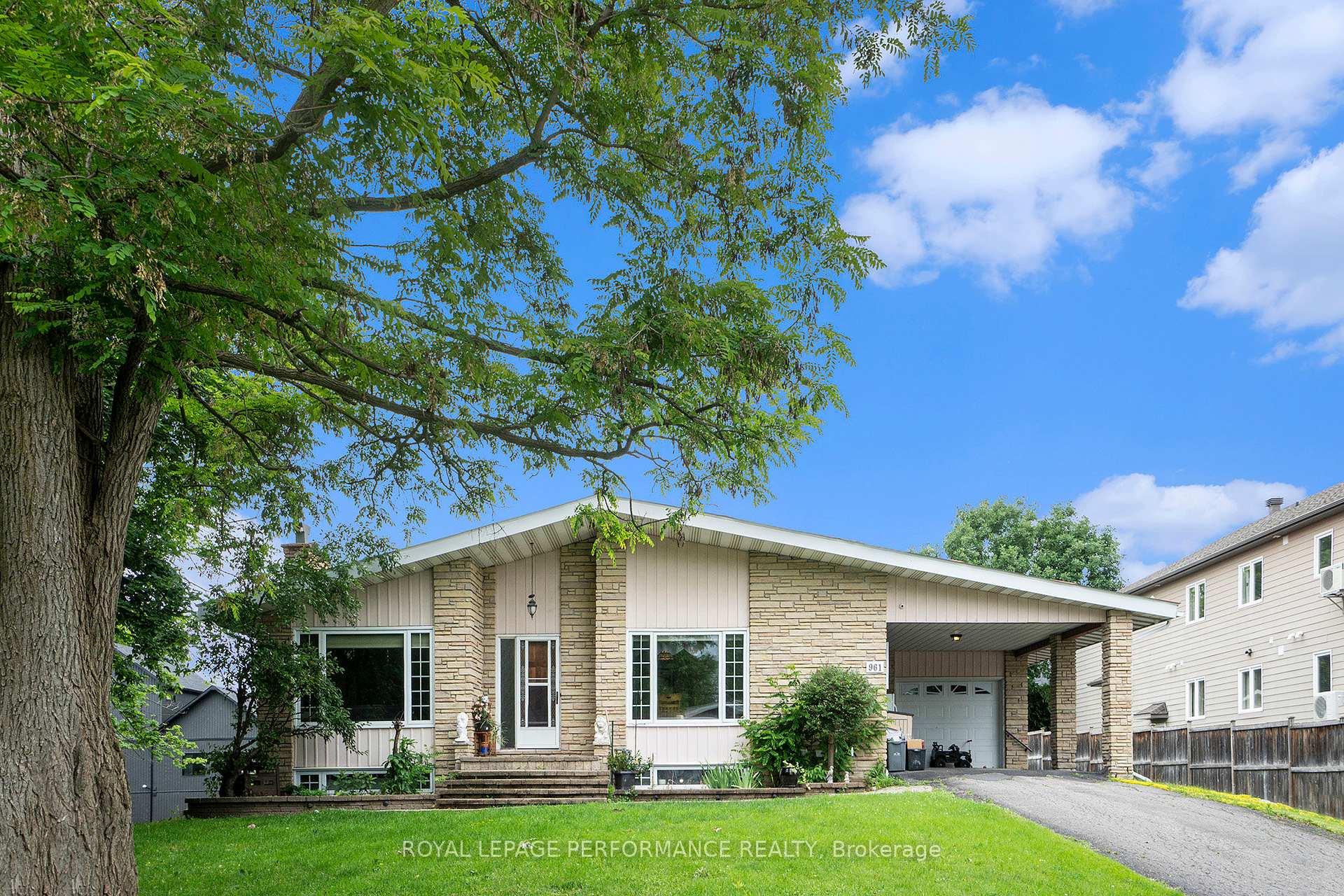 961 NOTRE-DAME Street, Russell, ON K0A 1W0