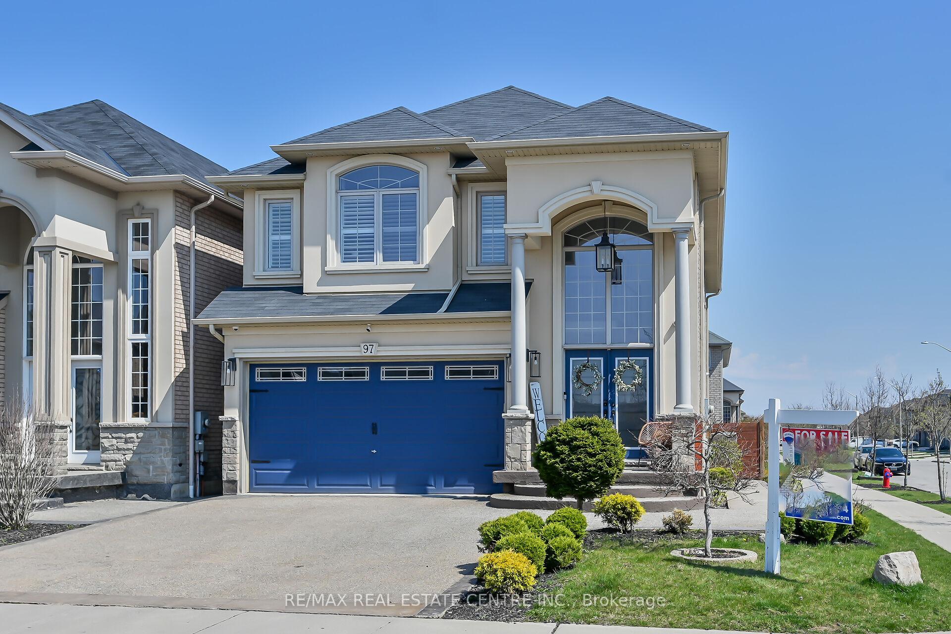 97 Chartwell Circle, Hamilton, ON L9A 0L4