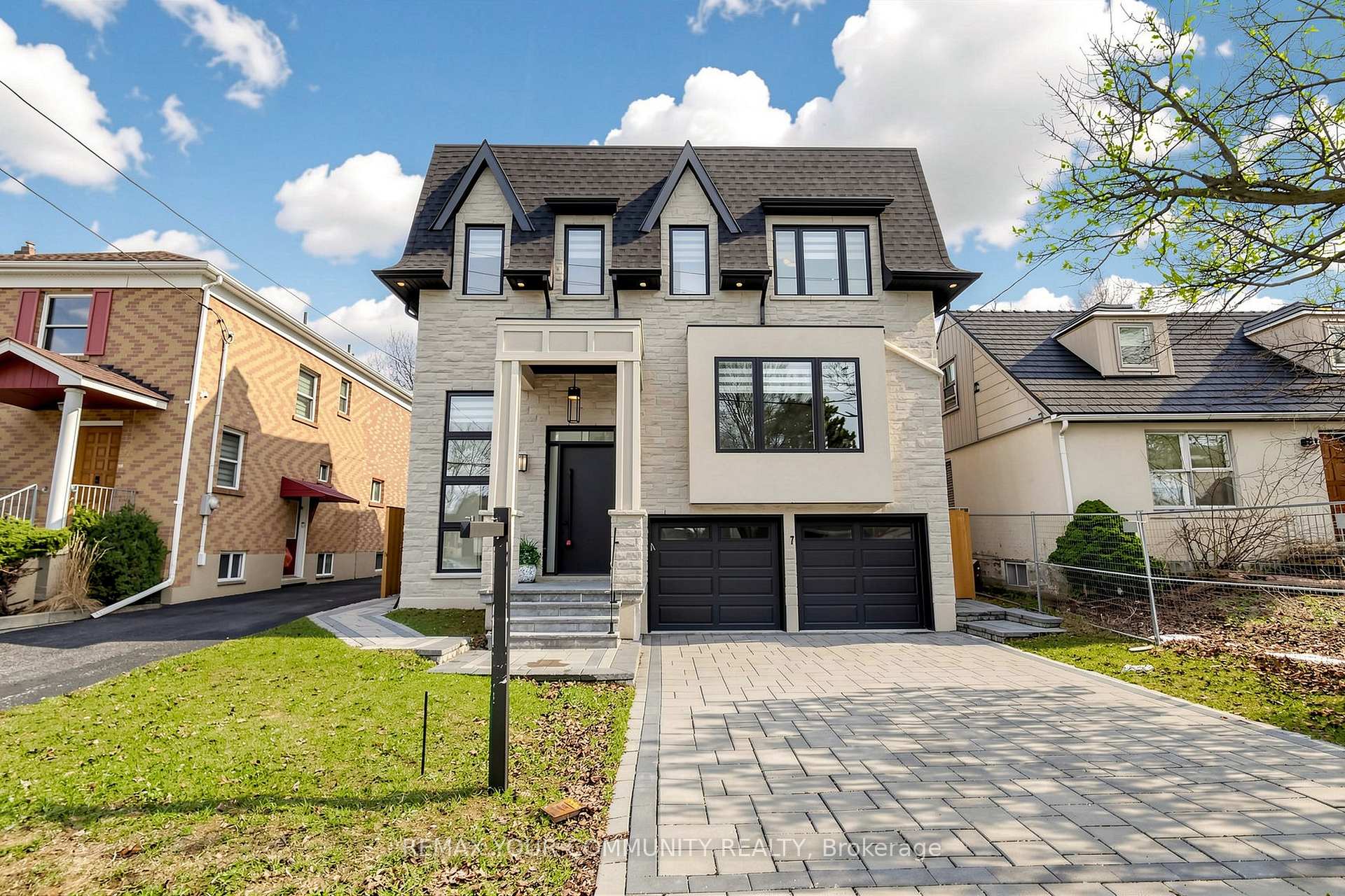 97 Ranee Avenue, Toronto, ON M6A 1N1