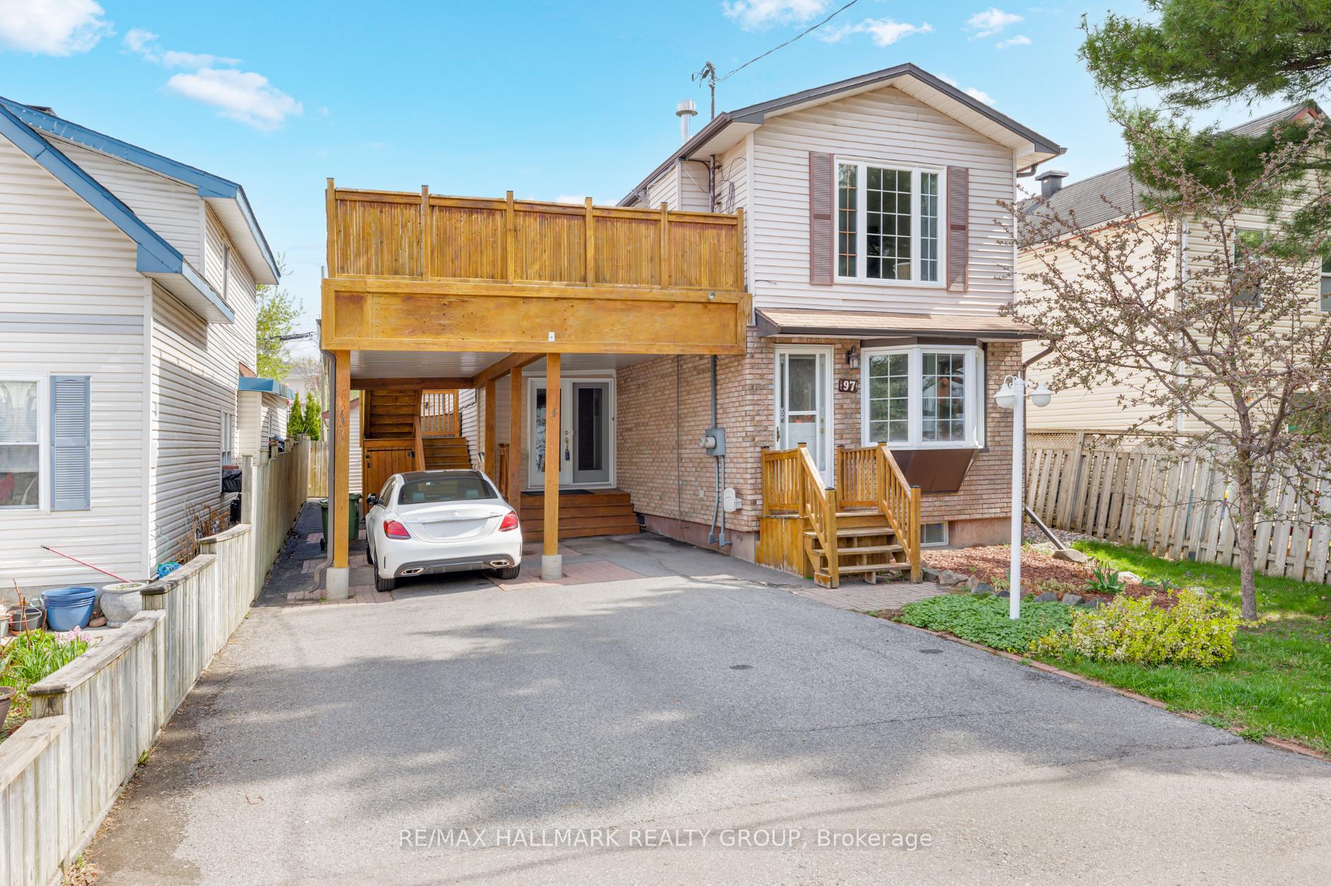 97 Ste Cecile Street, Vanier and Kingsview Park, ON K1L 5L4