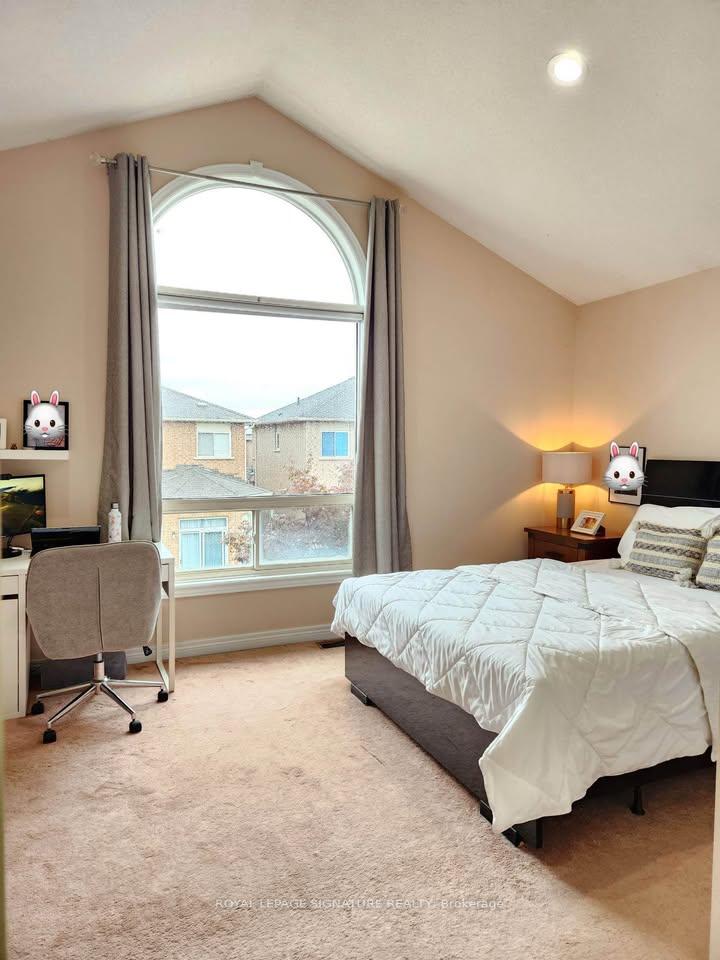 Upper - 971 Ledbury Crescent, Mississauga, ON L5V 2R3