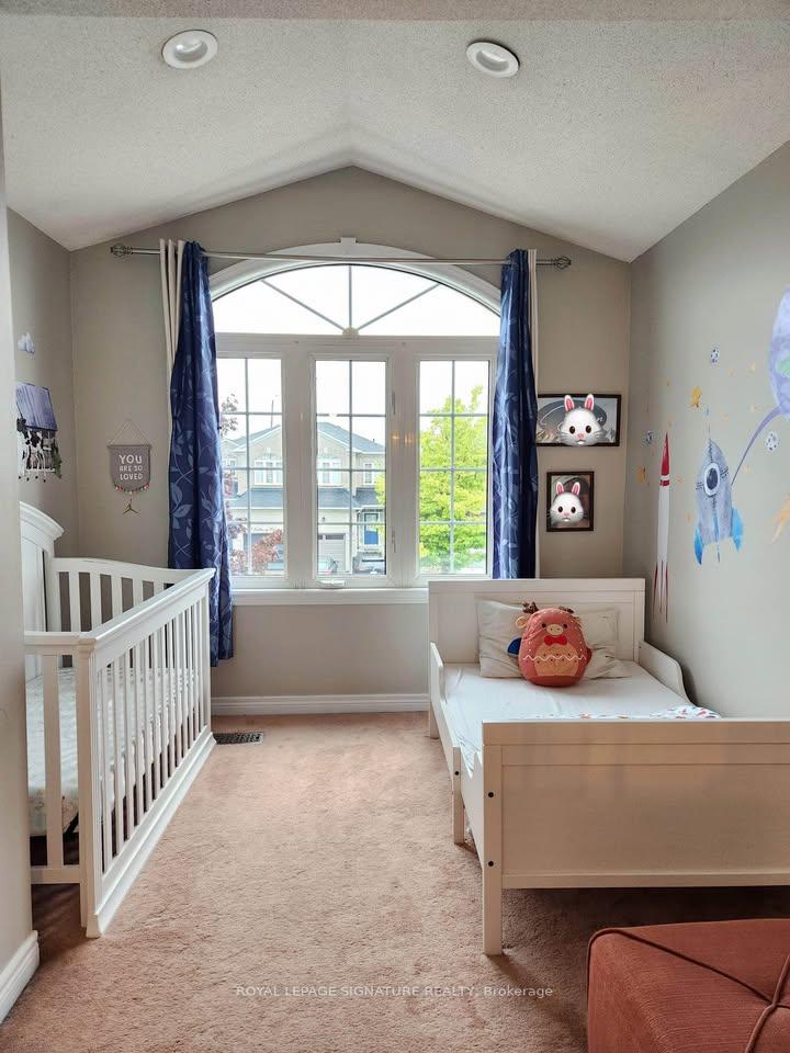 Upper - 971 Ledbury Crescent, Mississauga, ON L5V 2R3