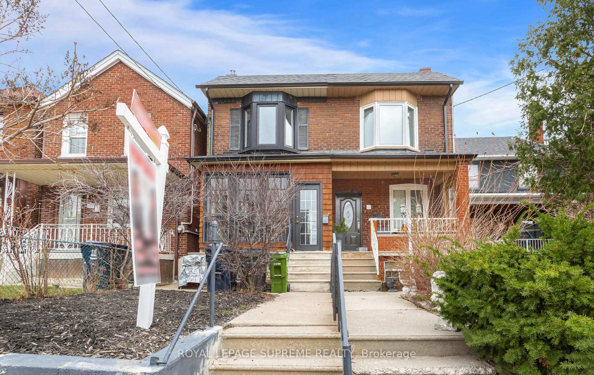 977 St Clarens Avenue, Toronto, ON M6H 3X8