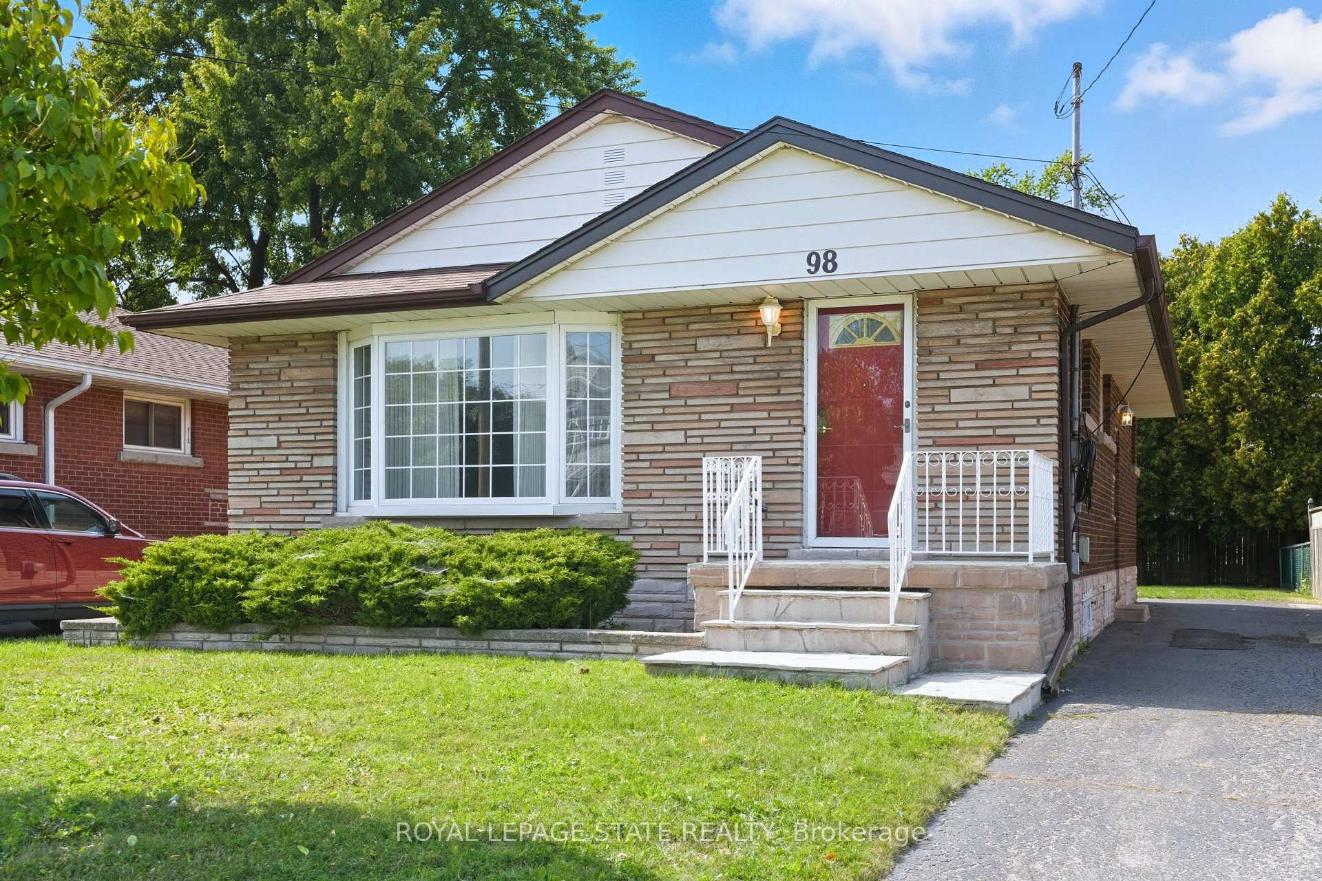 98 East 16th Street, Hamilton, ON L9A 4J3