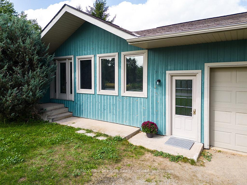 98 GEORGE Street, Clearview, ON L0M 1G0