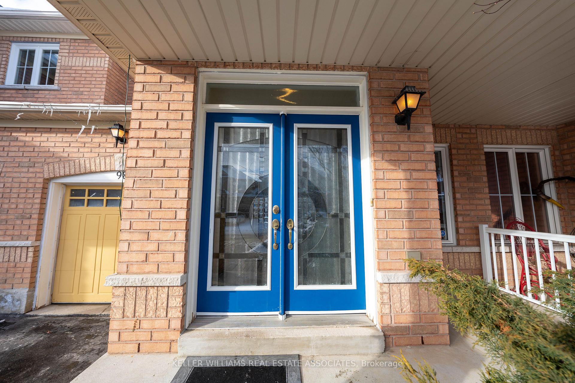 98 Lebovic Drive, Richmond Hill, ON L4E 5C1