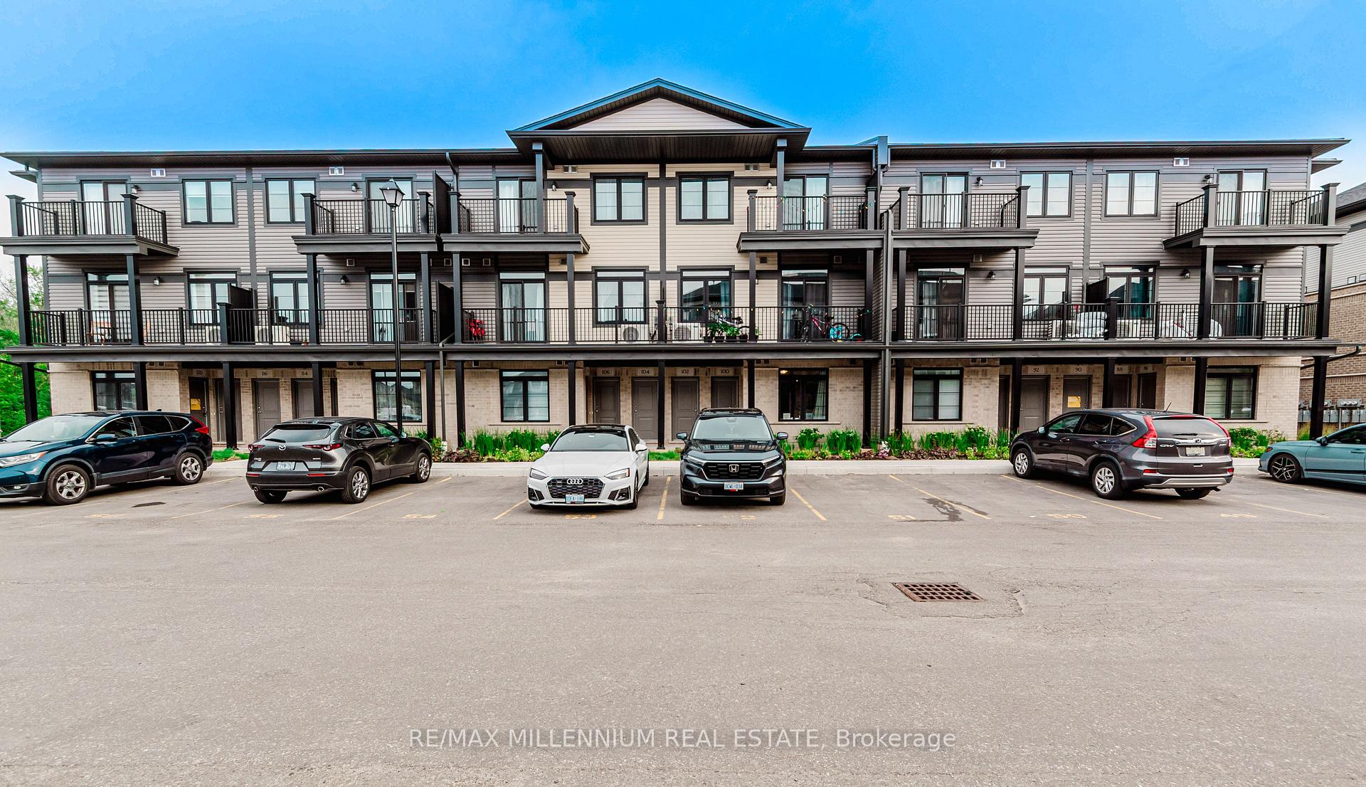 98 Lomond Lane N, Kitchener, ON N2R 0T6