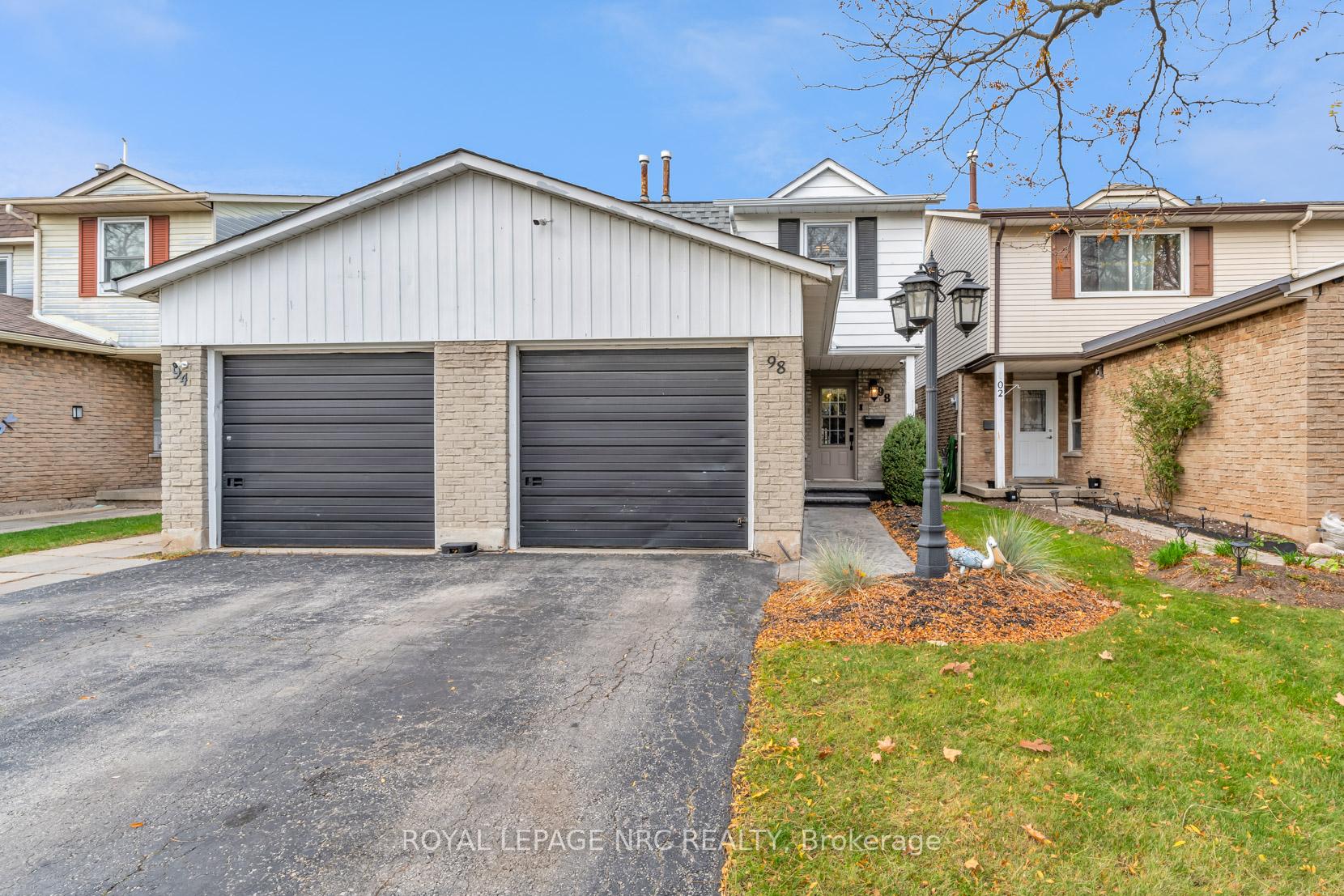 98 Memorial Avenue, Hamilton, ON L8G 4C7