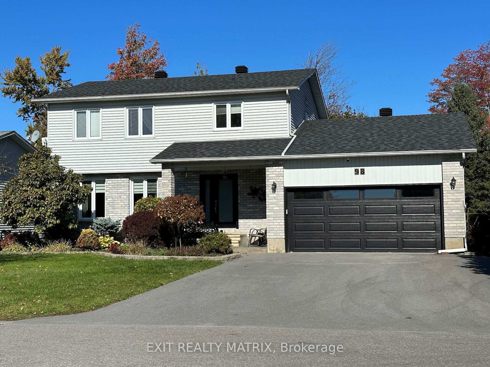 98 Menard Street, Russell, ON K0A 1W1