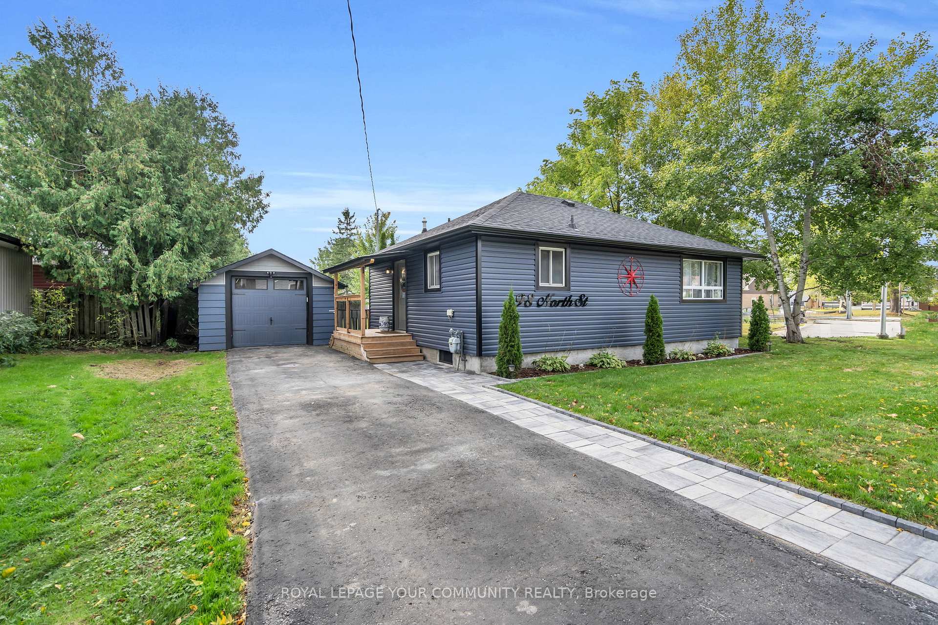 98 North Street, Georgina, ON L0E 1R0