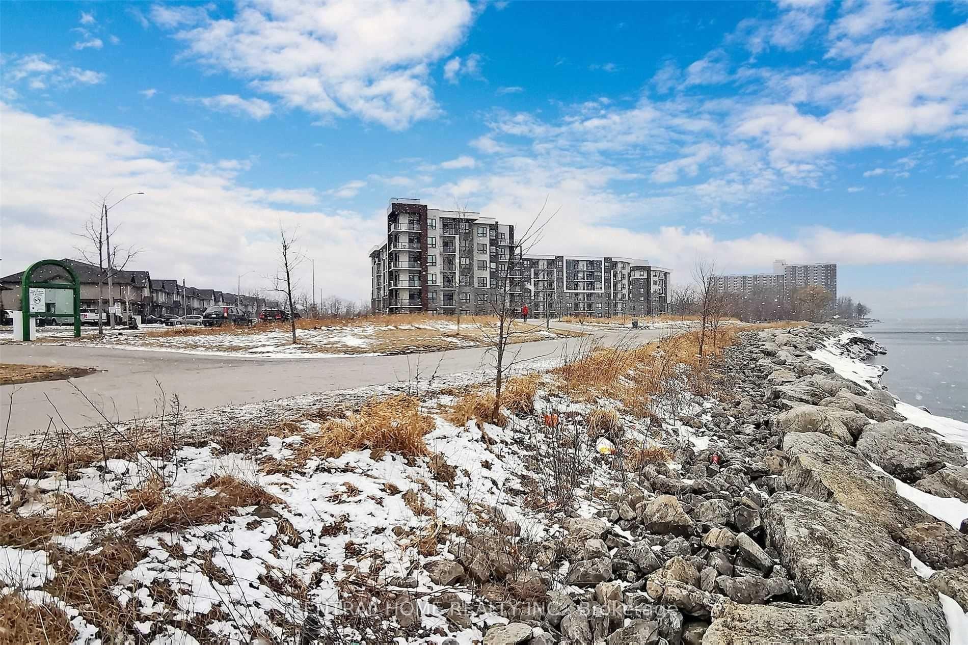 98 Shoreview Place, Hamilton, ON L8E 0J4