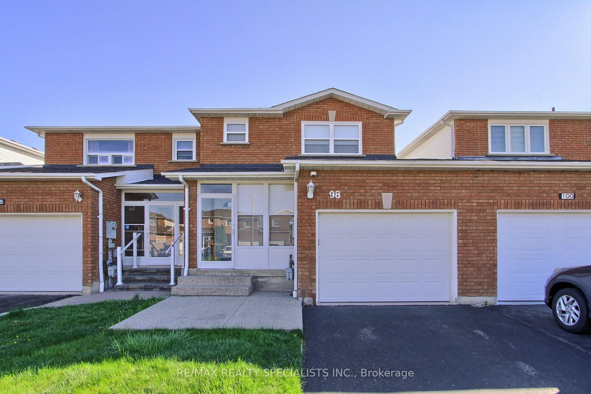 98 Tulip Drive, Brampton, ON L6Y 3X3