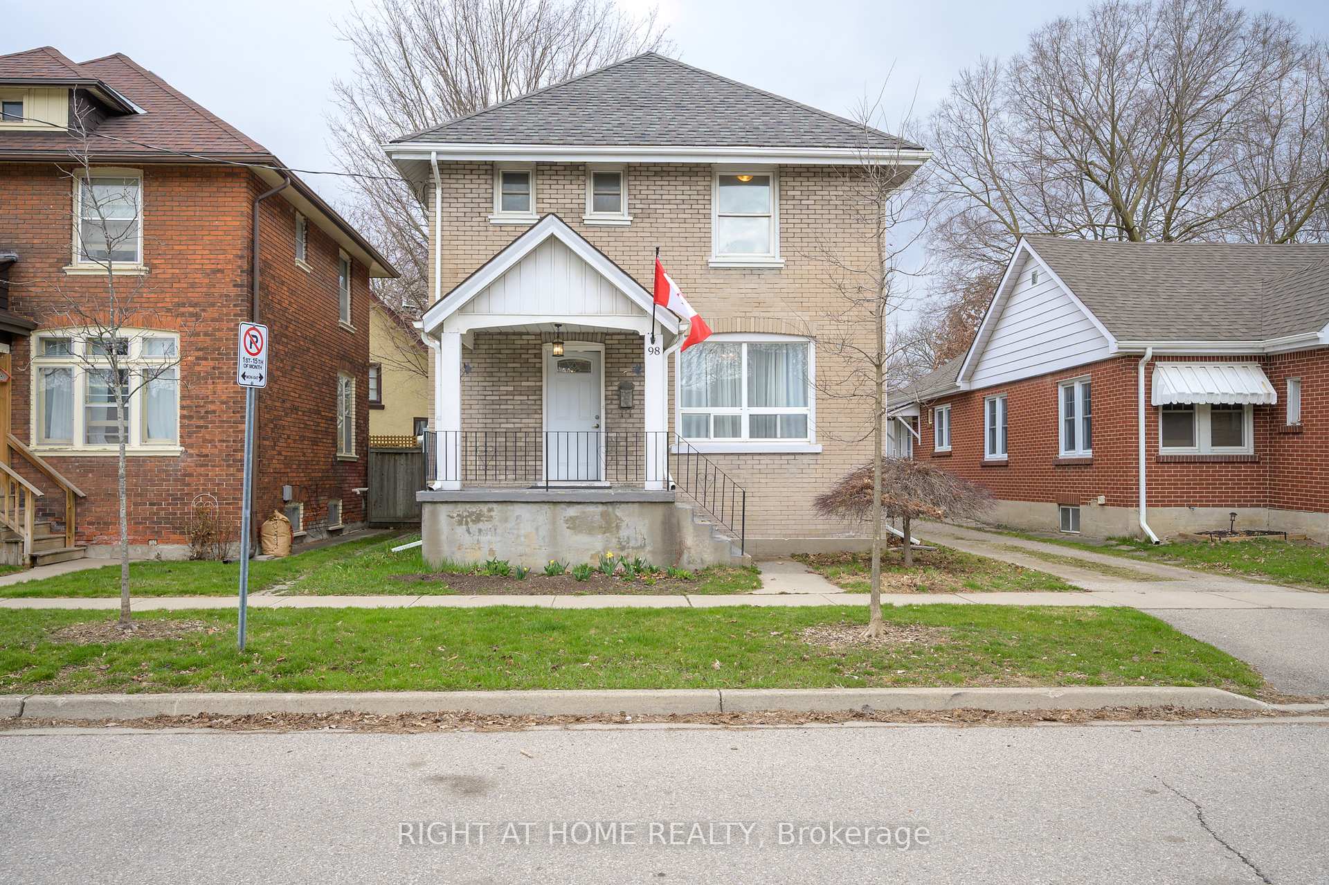 98 Waterloo Street, Brantford, ON N3T 3S2