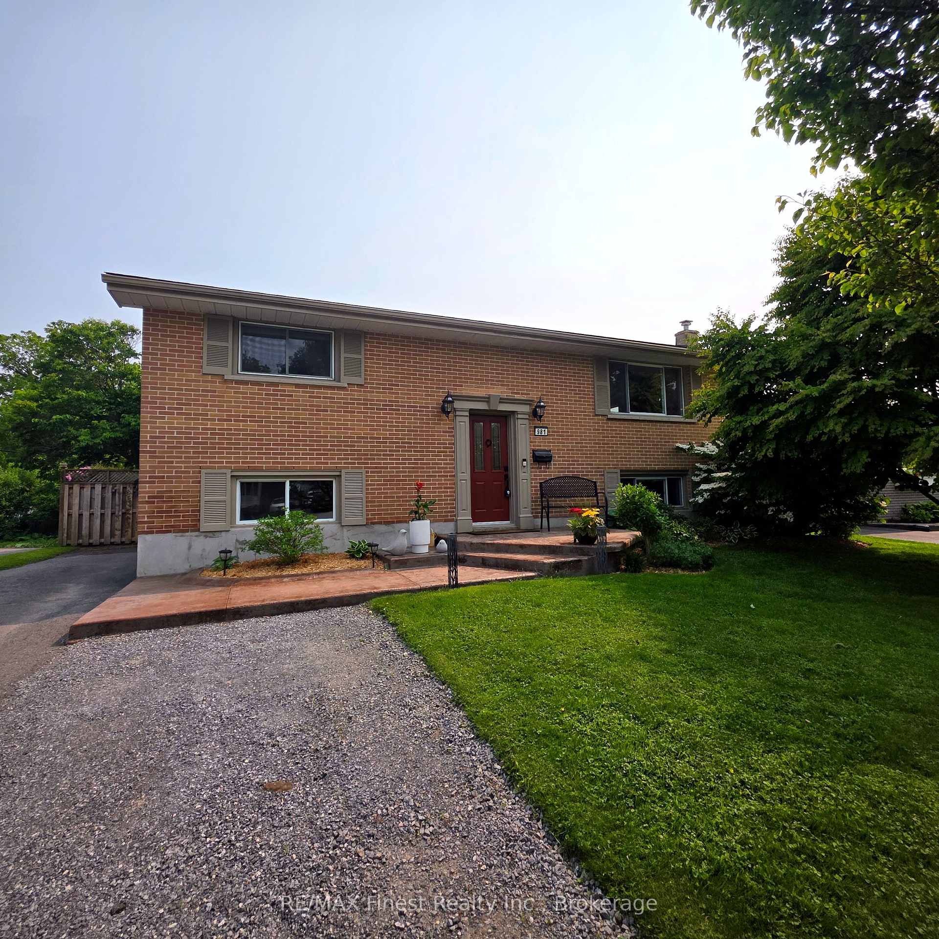 981 HUDSON Drive, Kingston, ON K7M 5K5