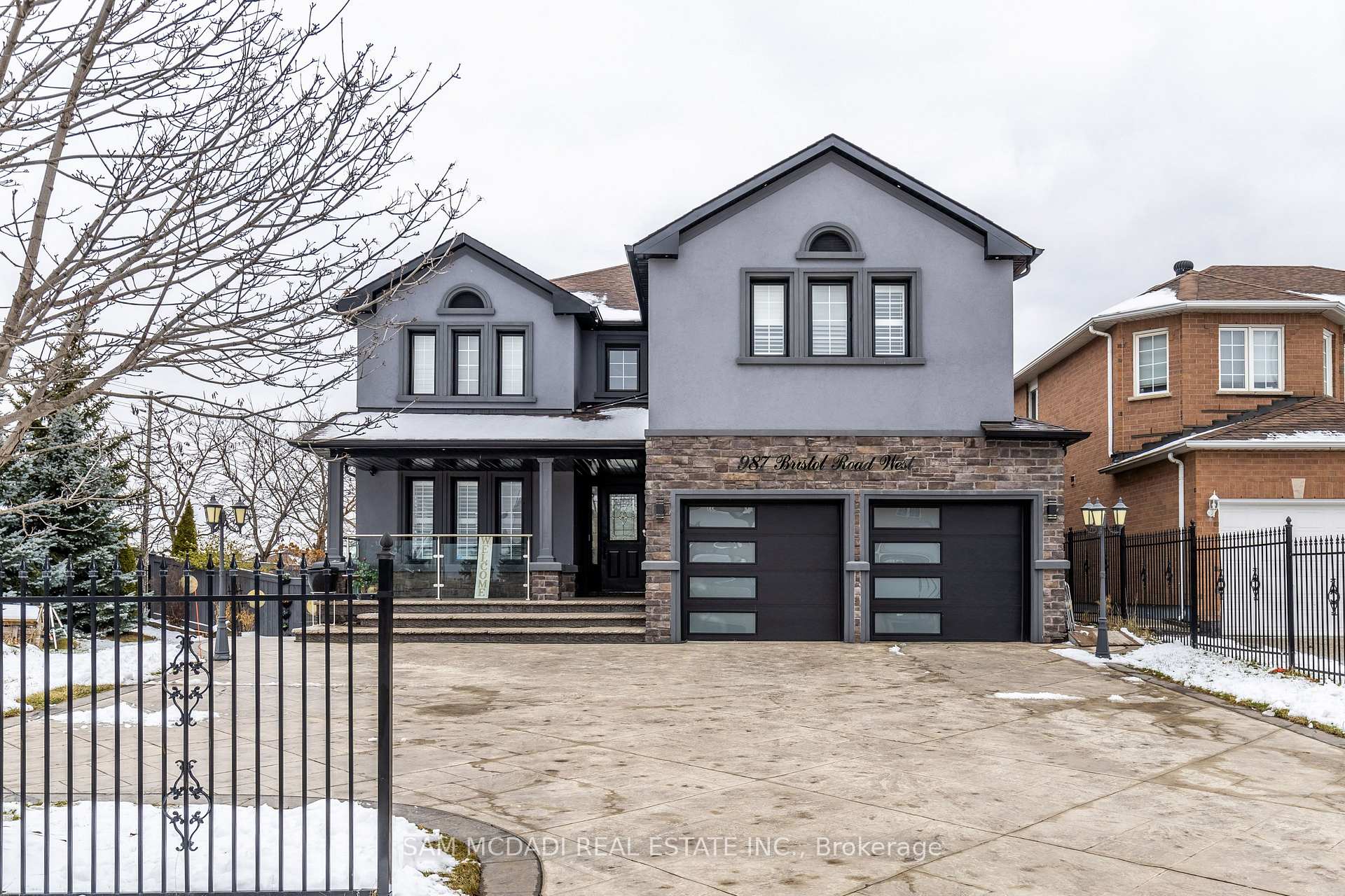 Bsmt-Rm2 - 987 Bristol Road W, Mississauga, ON L5V 2N9