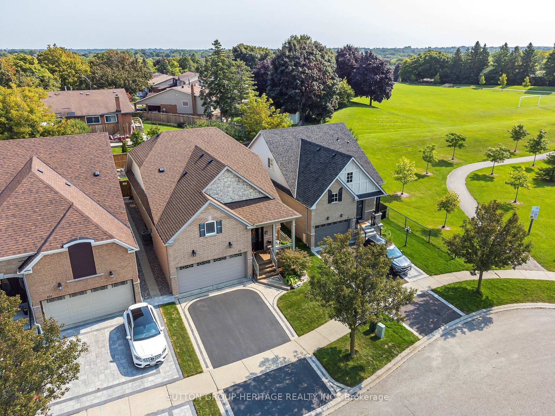 99 Mackey Drive, Whitby, ON L1P 1R5