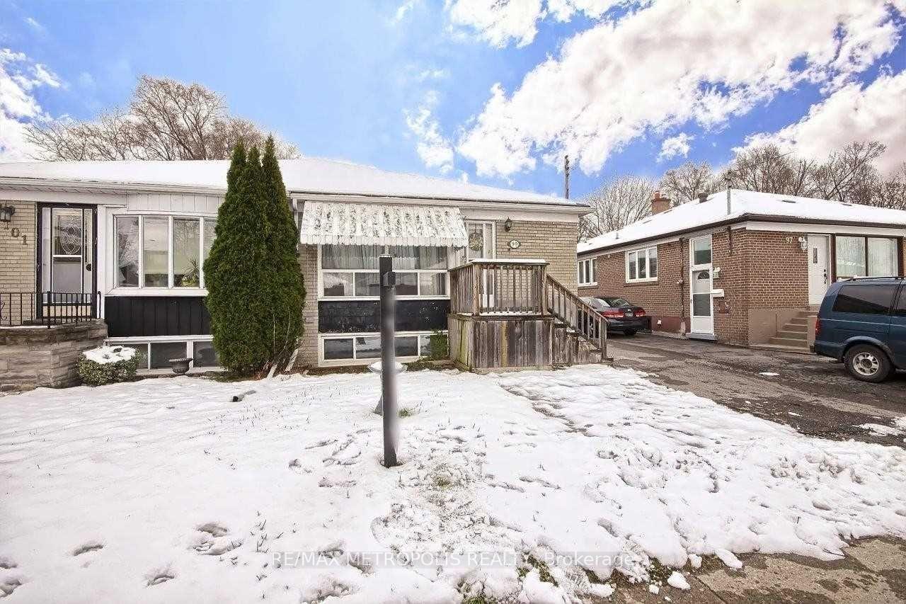 Upper - 99 Overture Road, Toronto, ON M1E 2W3