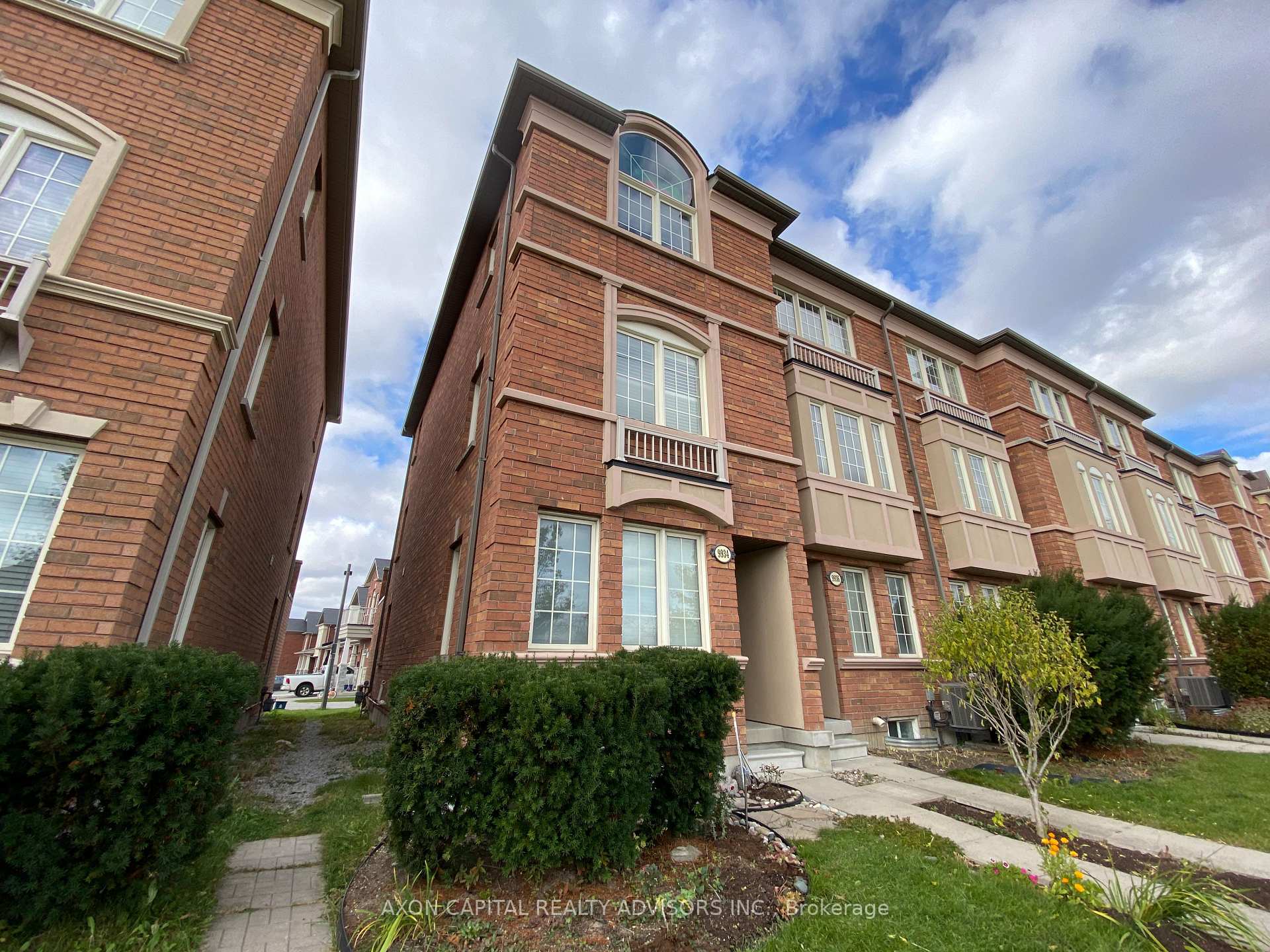 9934 McCowan Road, Markham, ON L6C 0M7