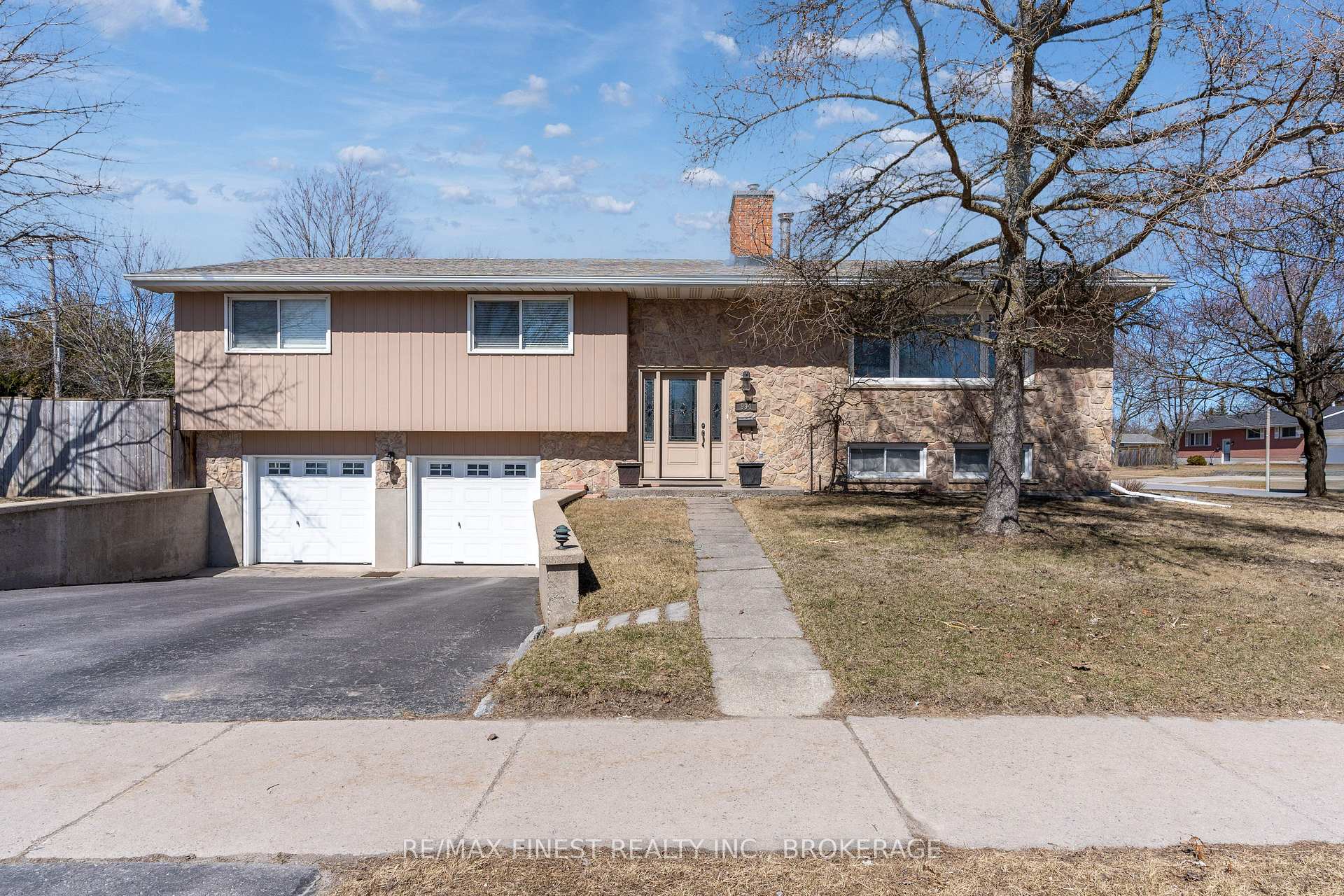 994 Hudson Drive, Kingston, ON K7M 6E1