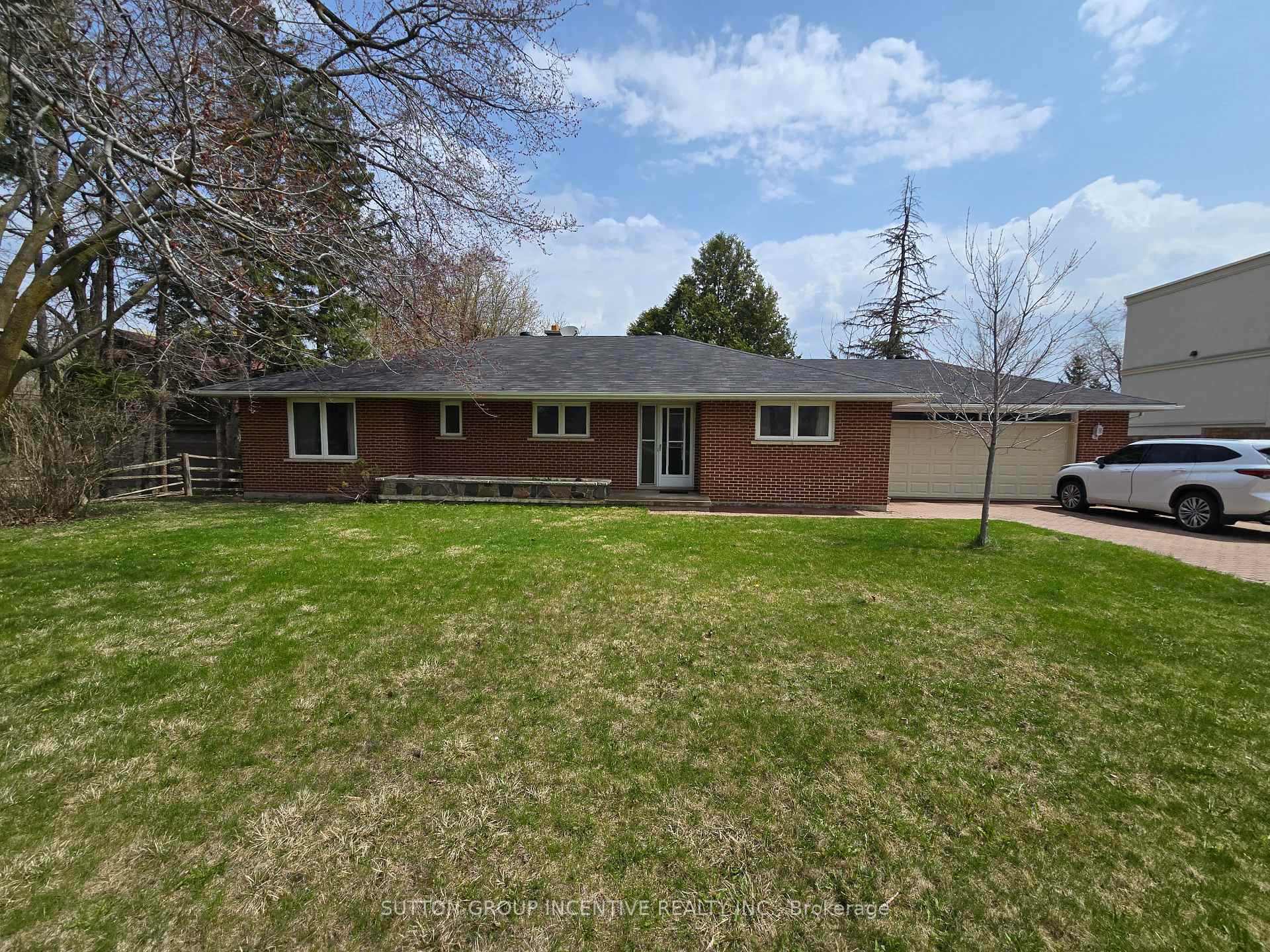 9947 Woodbine Avenue, Markham, ON L6C 1H7