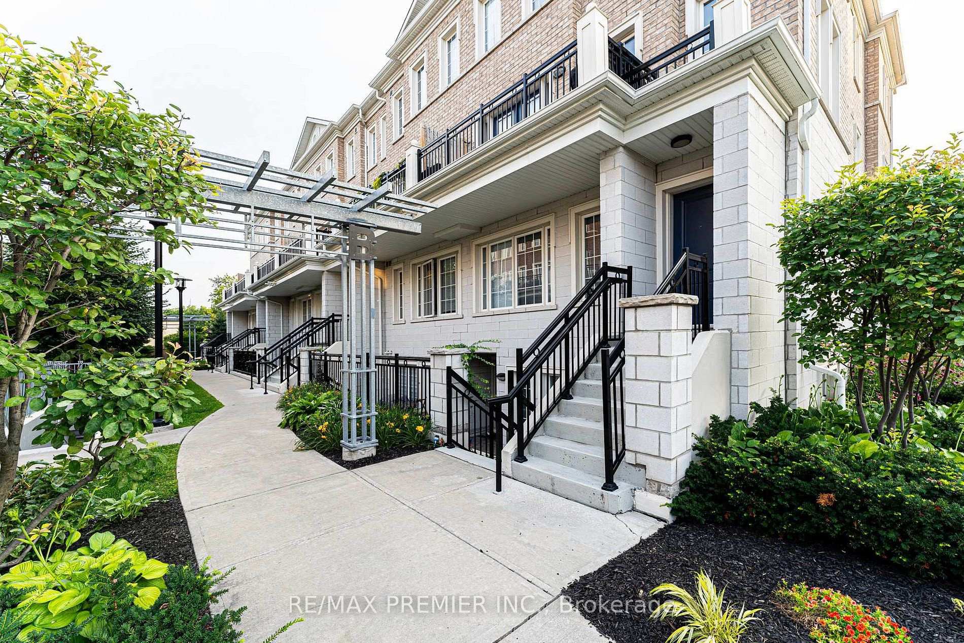 B02 - 26 Bruce Street, Vaughan, ON L4L 1J4