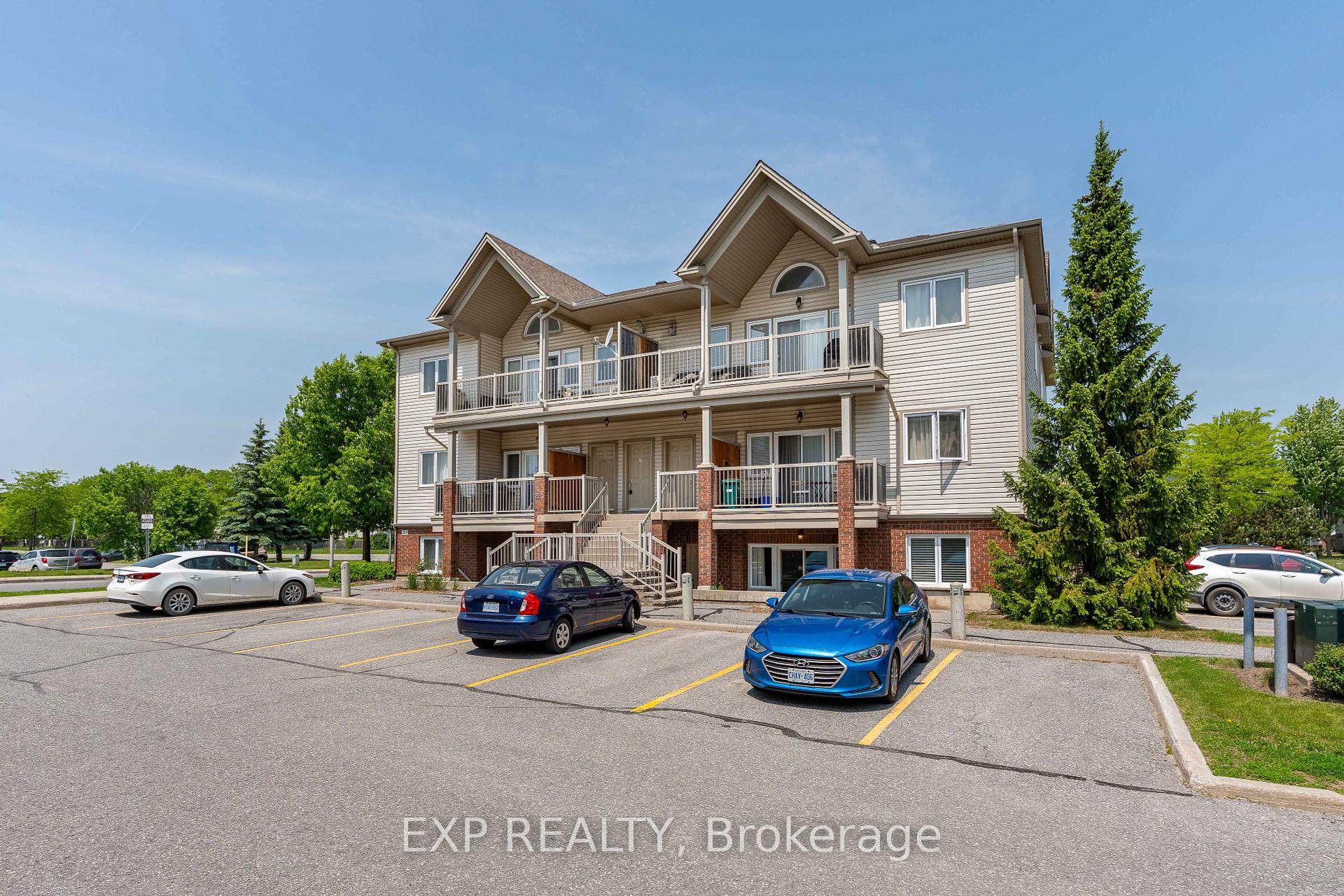 D - 221 Crestway Drive, Barrhaven, ON K2G 0A9