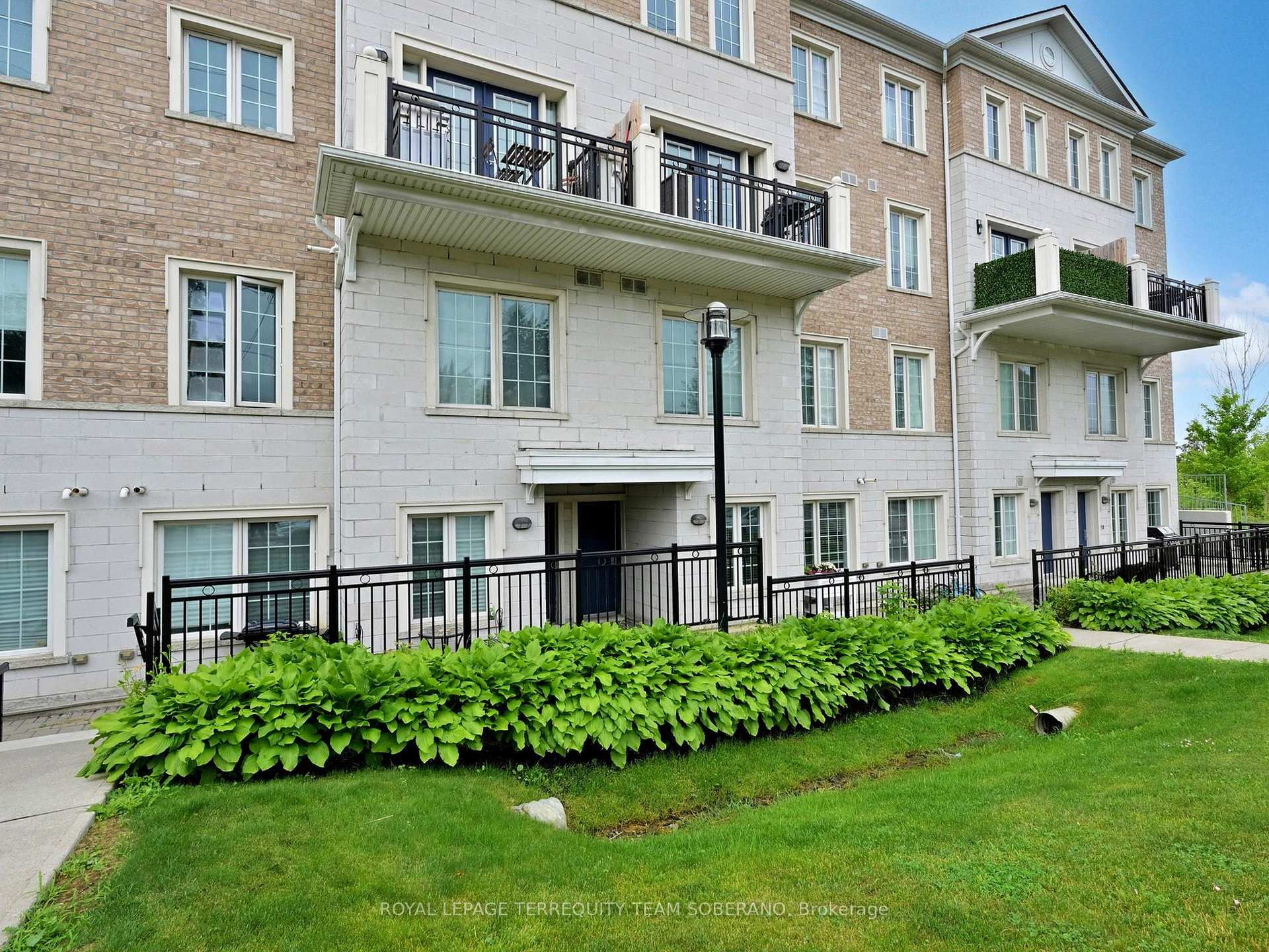 D03 - 26 Bruce Street, Vaughan, ON L4L 1J4