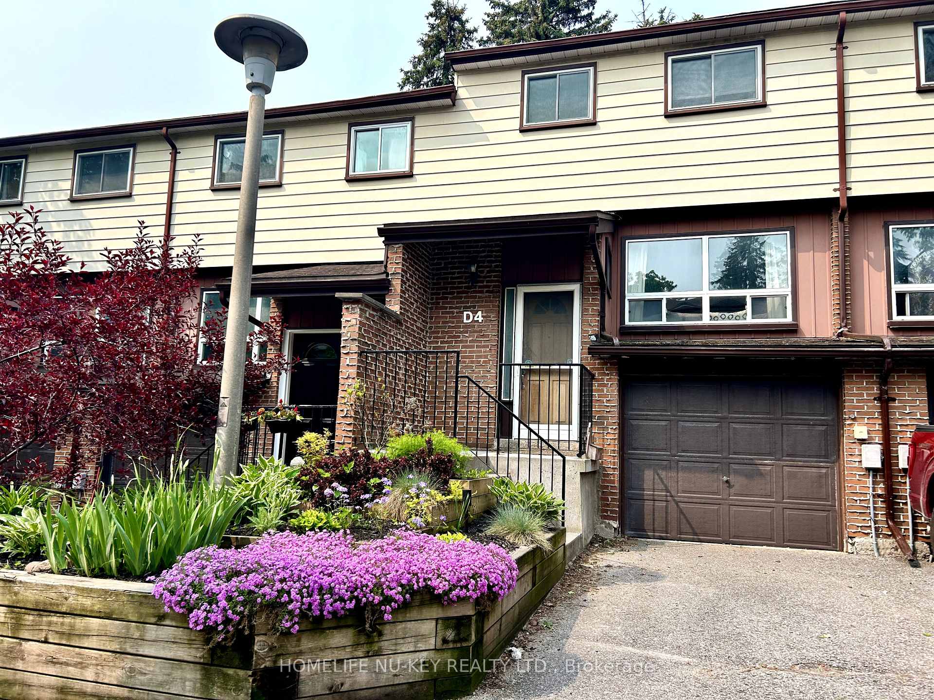 D4 - 63 Ferris Lane, Barrie, ON L4M 5C4