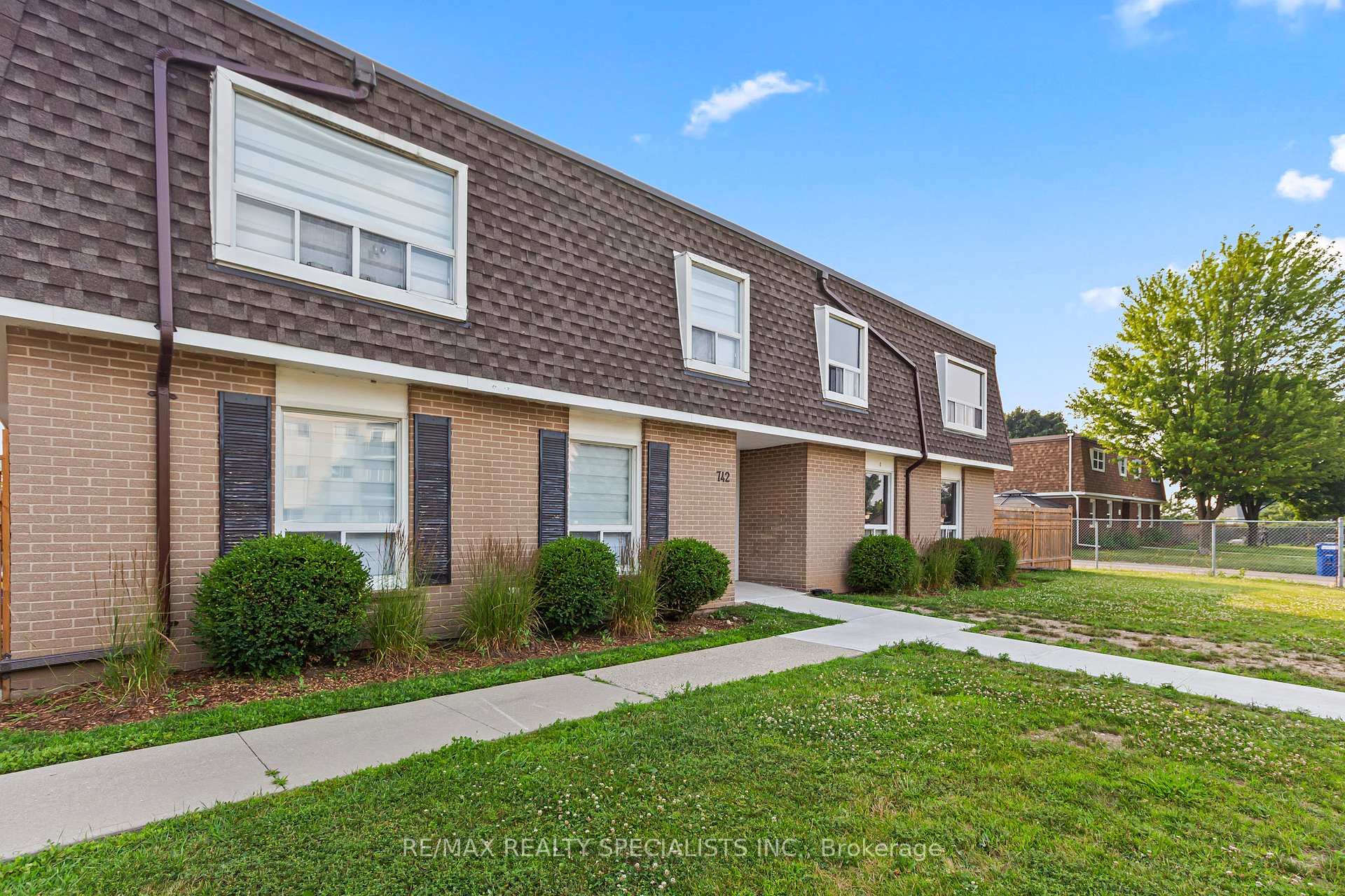 I - 766 Walter Street, Cambridge, ON N3H 4P3