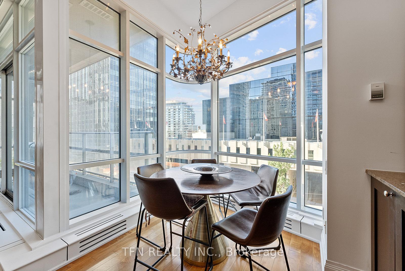 L7 - 2191 Yonge Street, Toronto, ON M4S 3H8