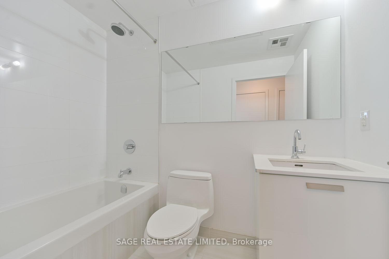 LPh02 - 1815 Yonge Street, Toronto, ON M4T 2A4