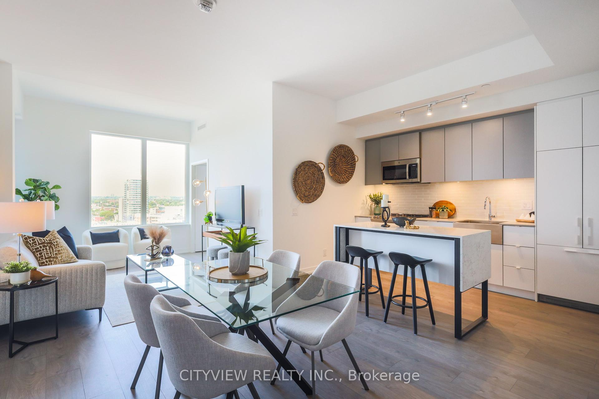 LPH14 - 270 Dufferin Street, Toronto, ON M6K 0H8