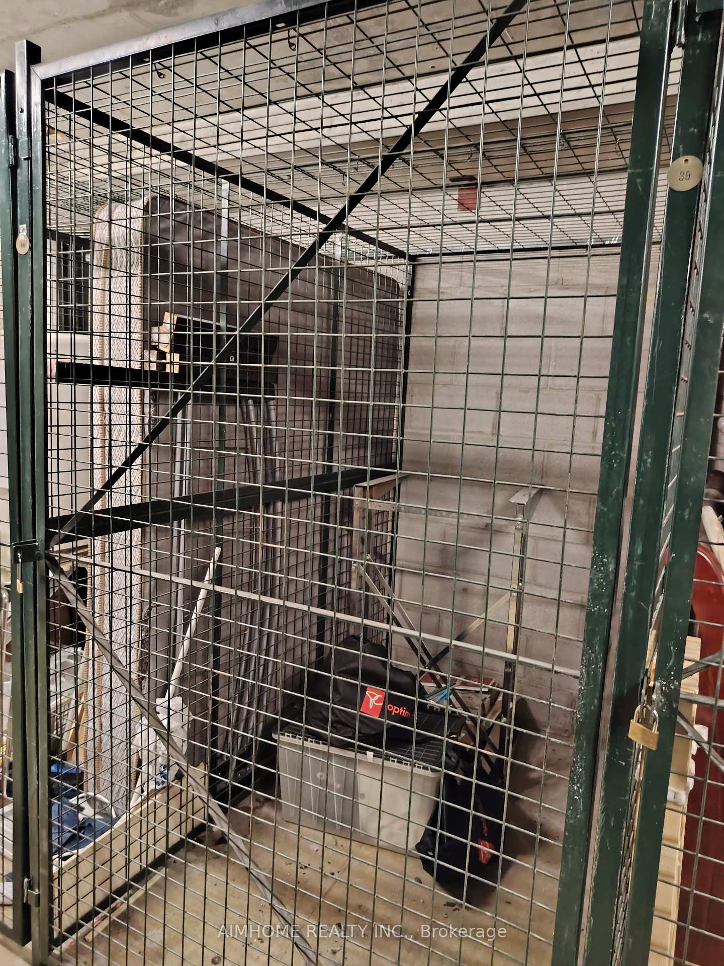 P2 Locker #40 - 44 Gerrard Street W, Toronto, ON M5G 2K2