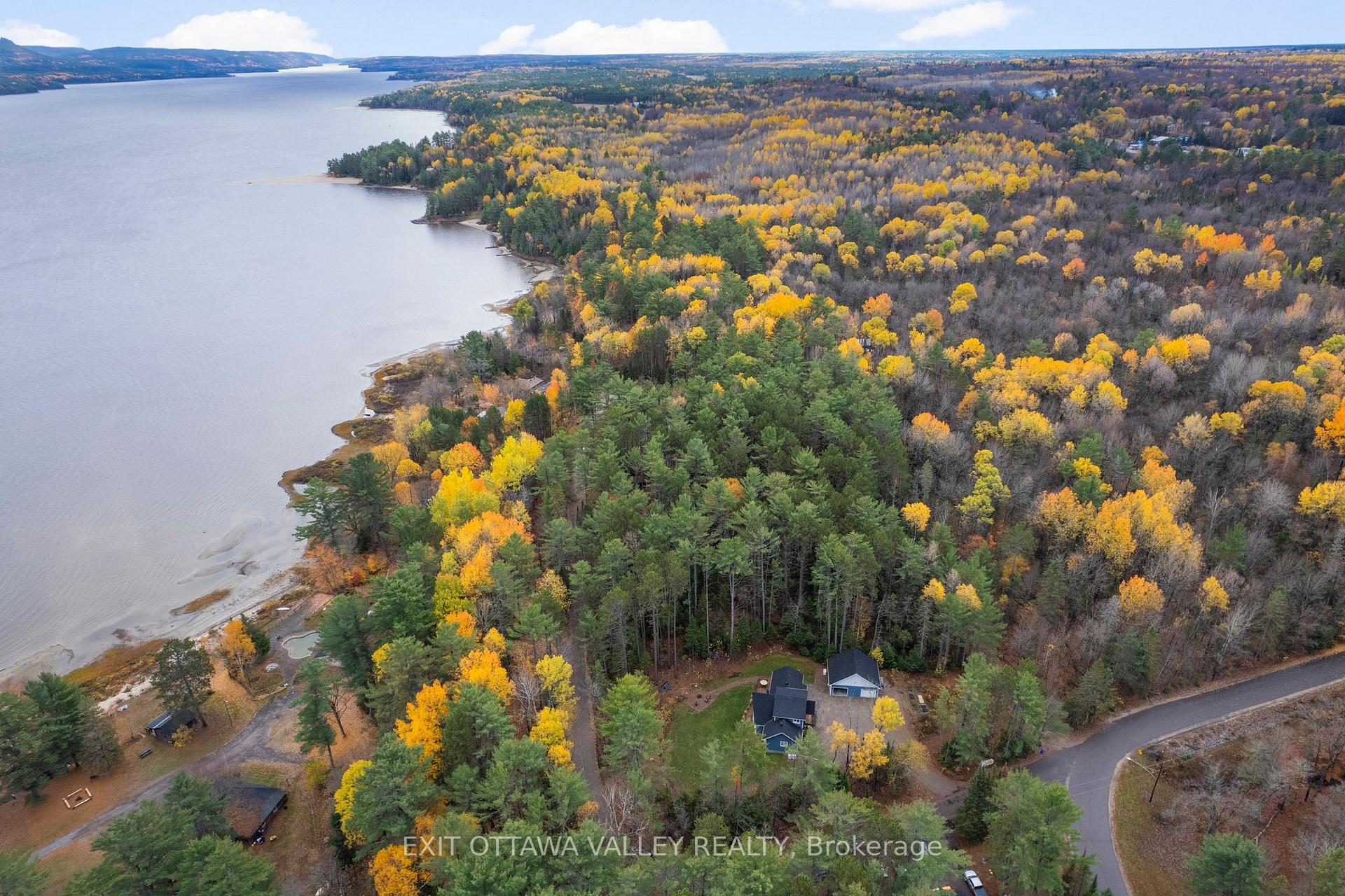 Deep River Real Estate MLS® Listings & Houses For Sale