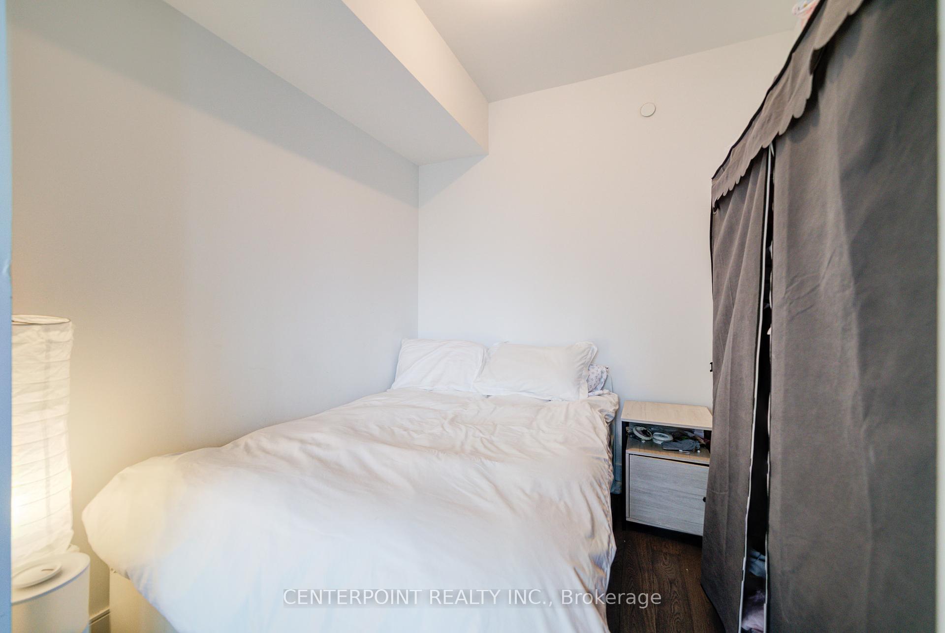 PH 3209 - 57 St Joseph Street, Toronto, ON M5S 0C5