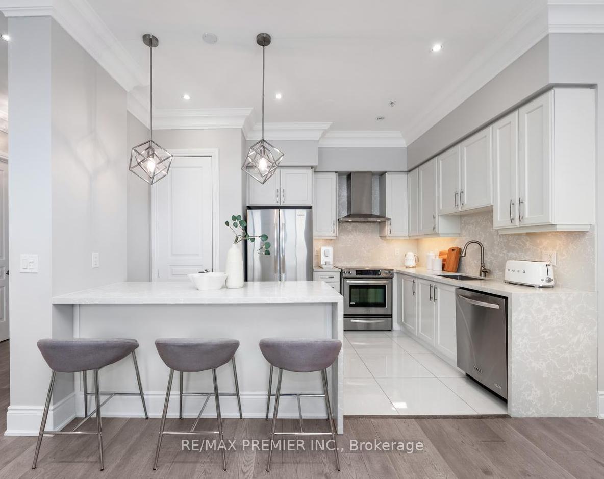 Ph06 - 9255 Jane Street, Vaughan, ON L6A 0K1