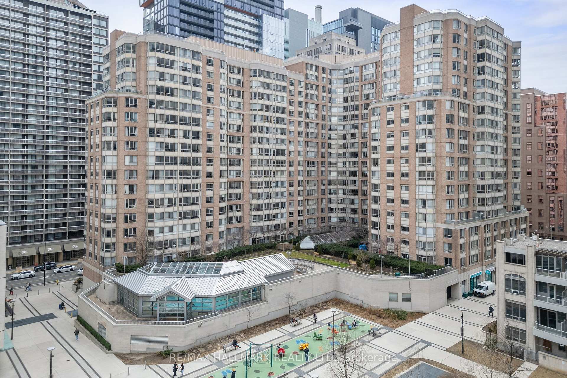 PH08 - 44 Gerrard Street W, Toronto, ON M5G 2K2