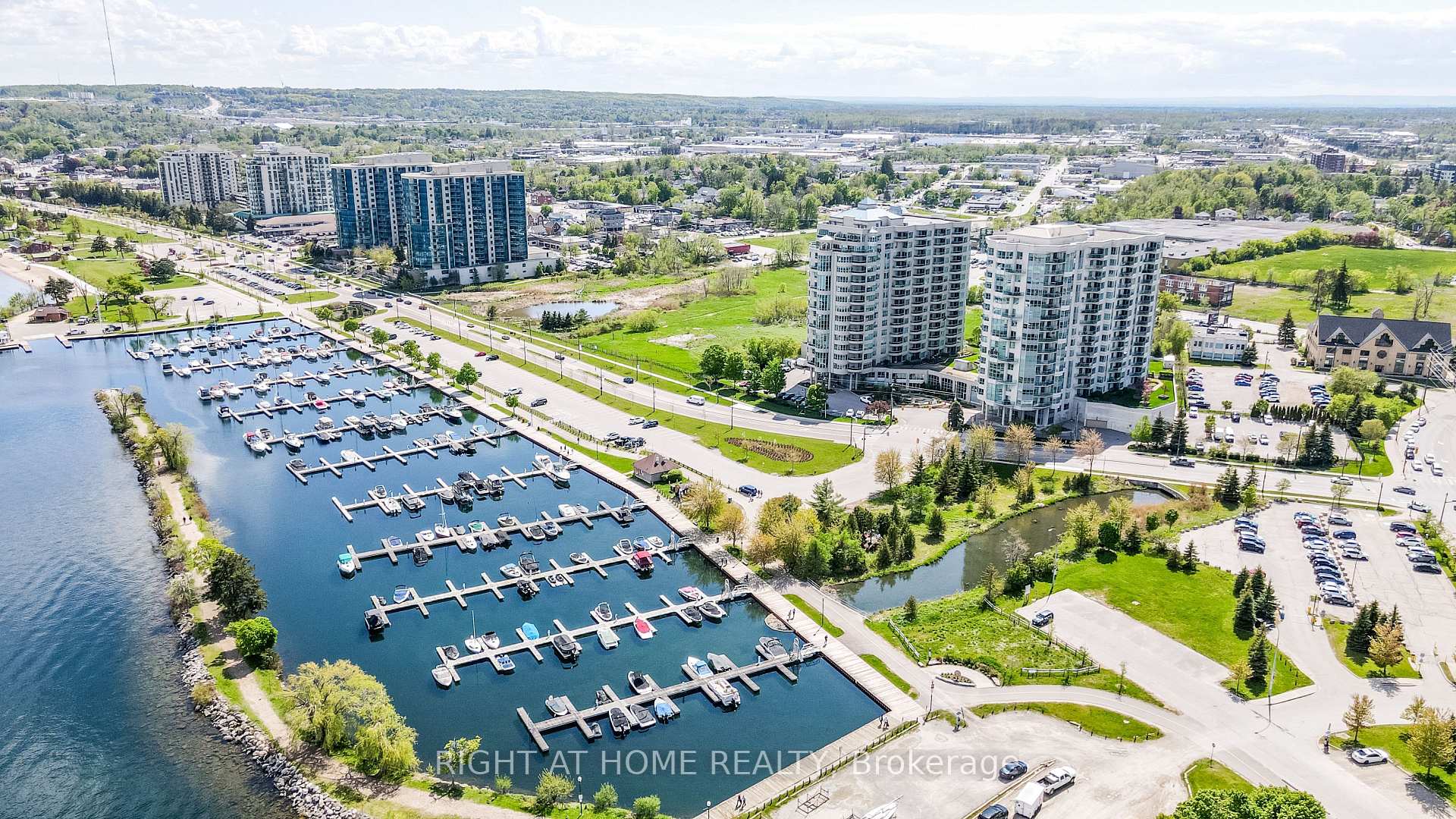 PH08 - 6 Toronto Street, Barrie, ON L4N 9R2