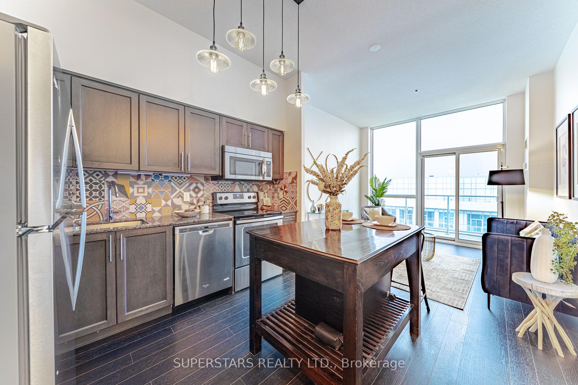 PH08 - 65 Speers Road, Oakville, ON L6K 0J1