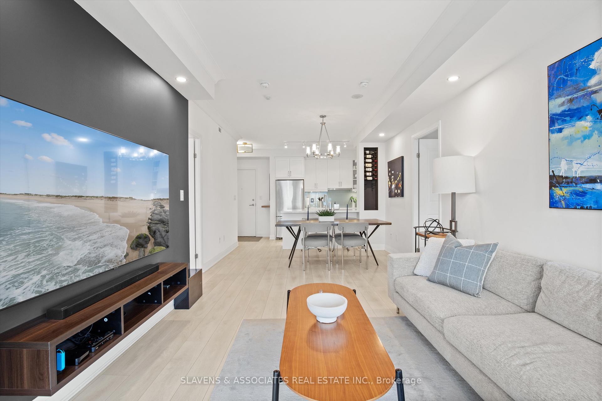 PH1 - 400 Adelaide Street E, Toronto, ON M5A 4S3