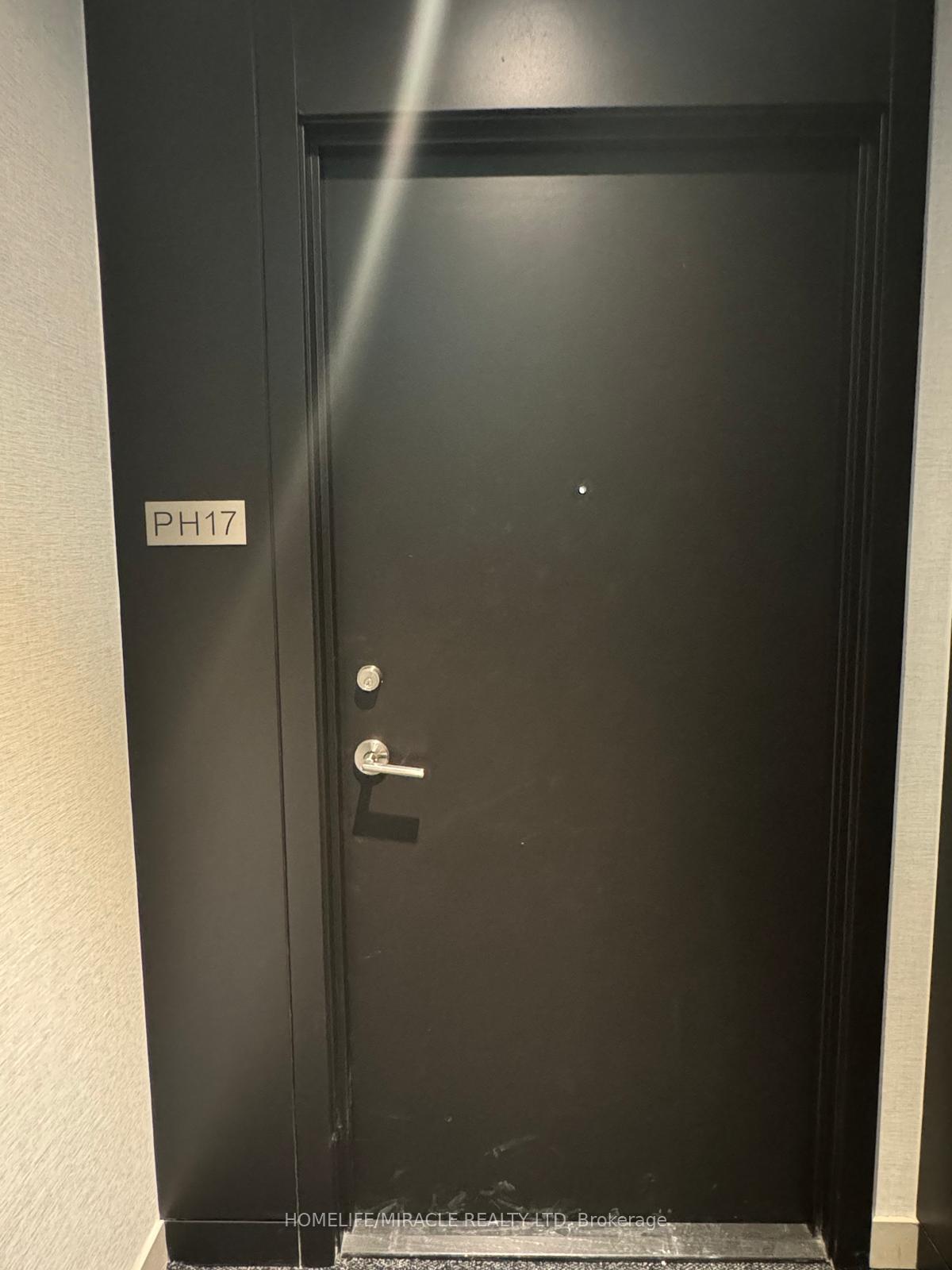 Ph17 - 82 Dalhousie Street, Toronto, ON M5B 0C5