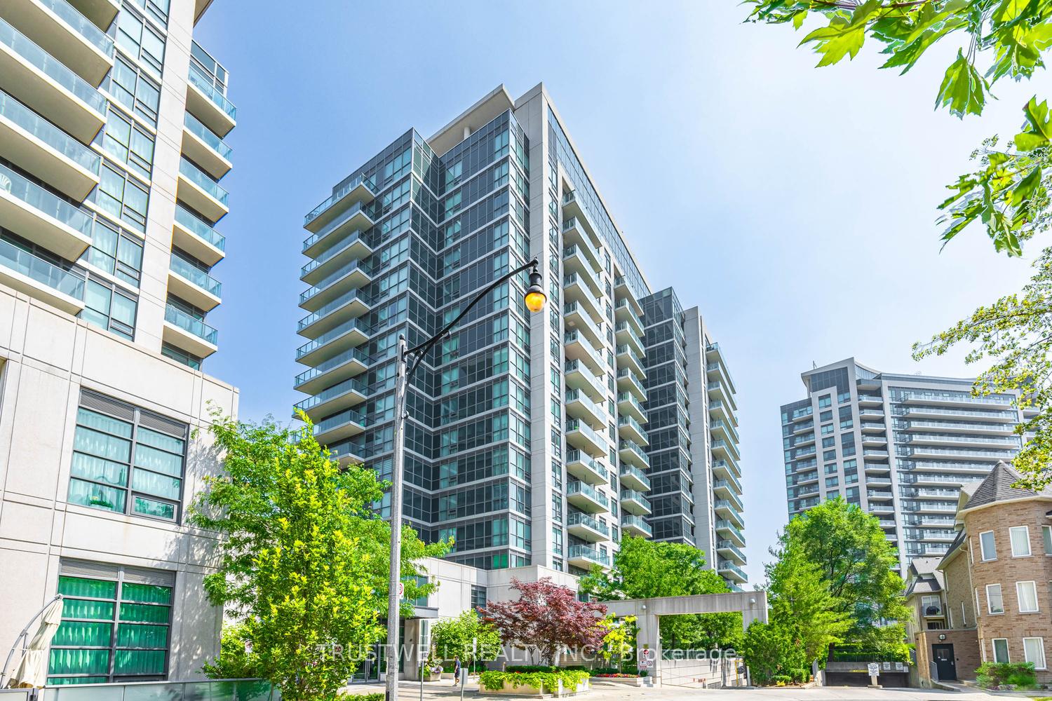 Ph21 - 35 Brian Peck Crescent, Toronto, ON M4G 0A5