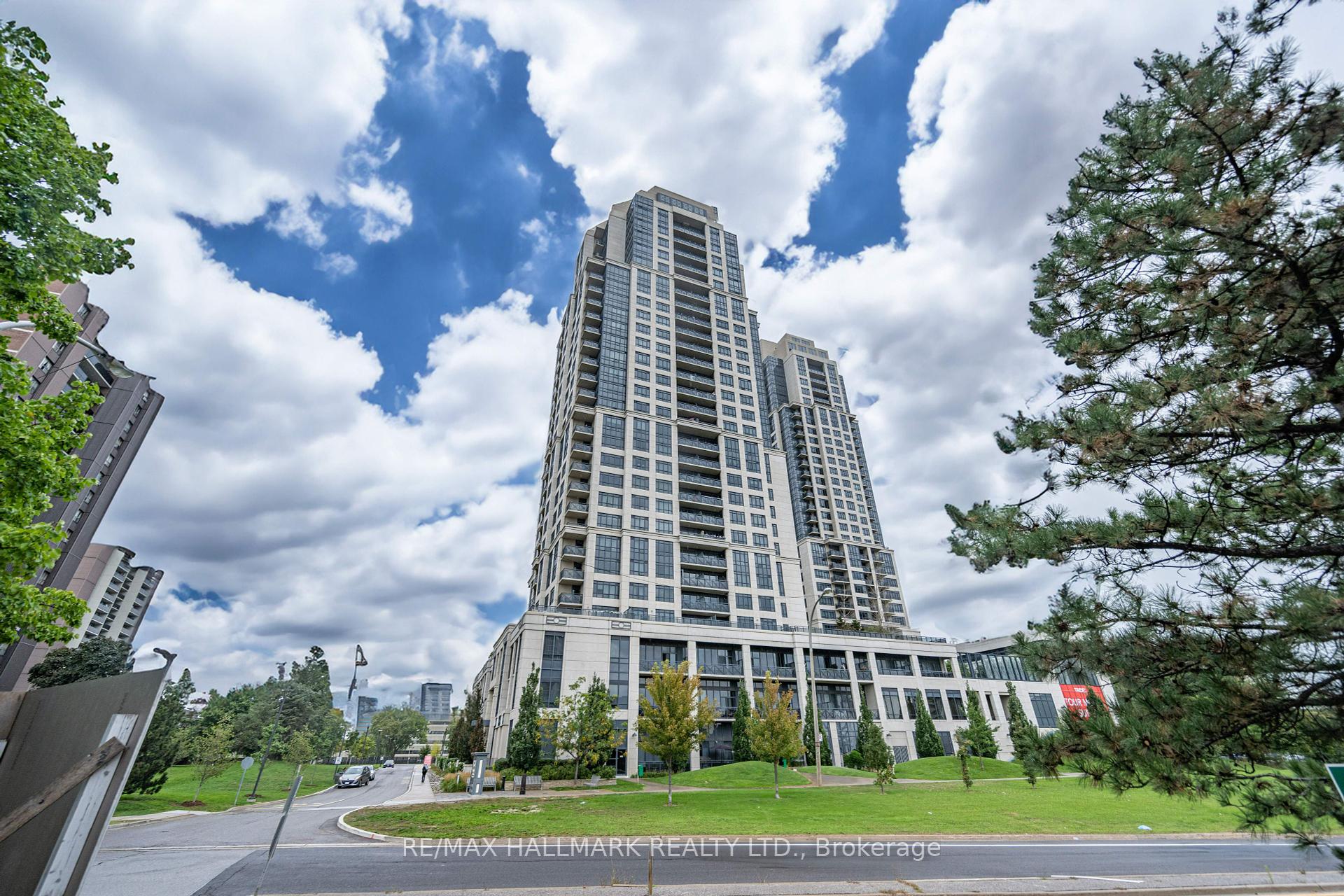 PH7 - 6 Eva Road, Toronto, ON M9C 0B1
