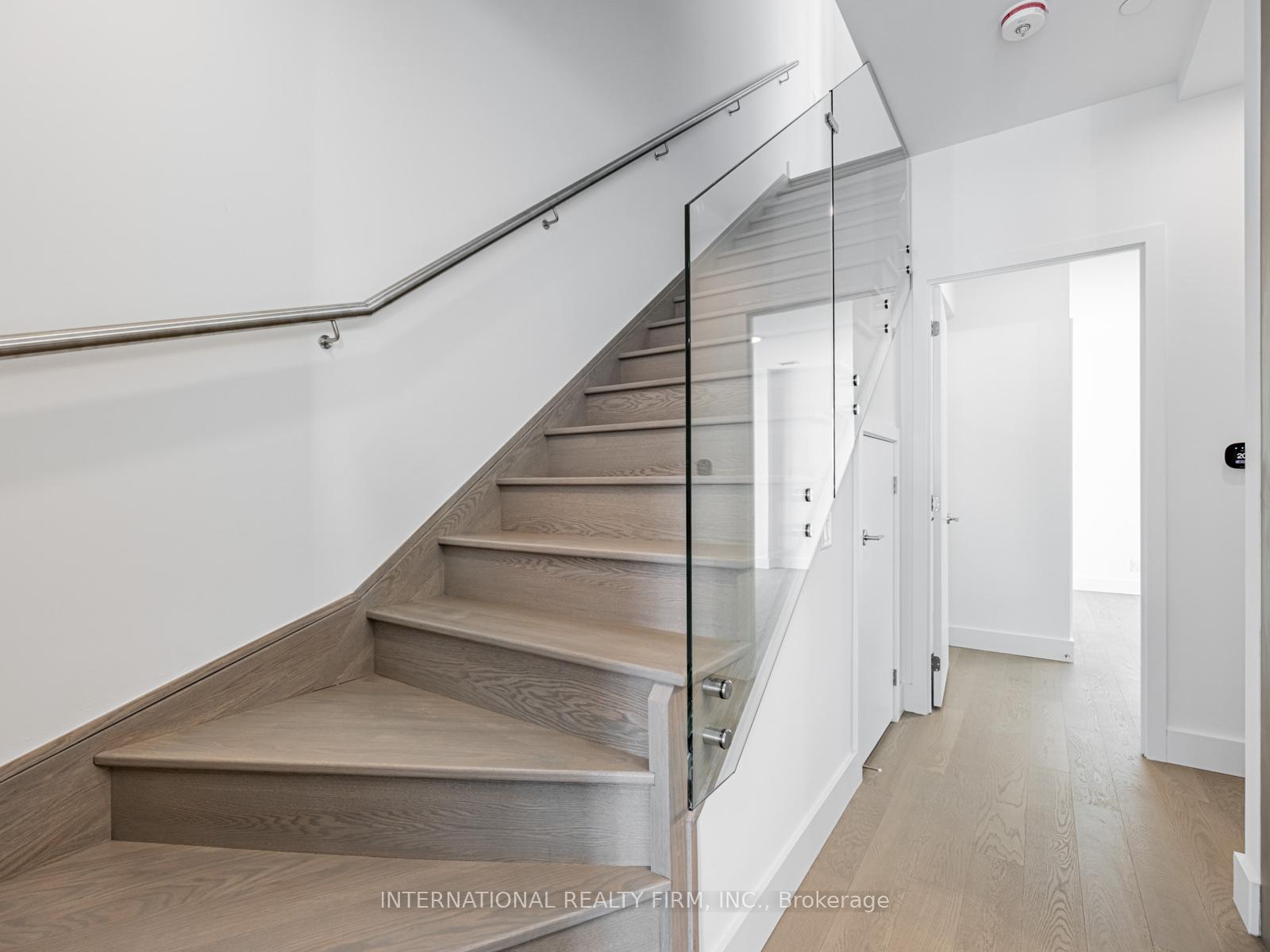 TH-06 - 20 Dervock Crescent NW, Toronto, ON M2K 0H9